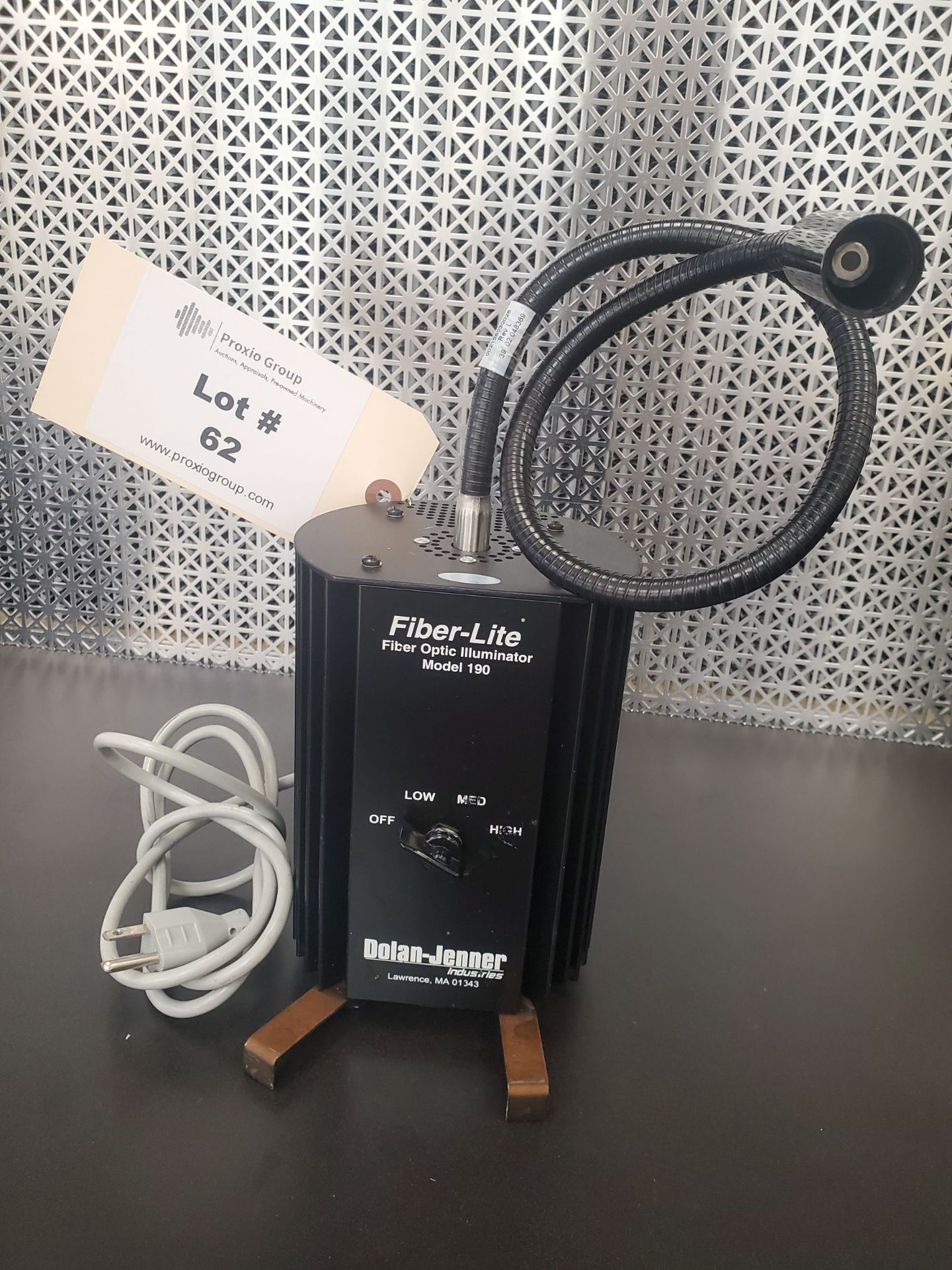 Dolan-Jenner Fiber-Lite Model 190 Fiber Optic Illuminator With Flexible ...