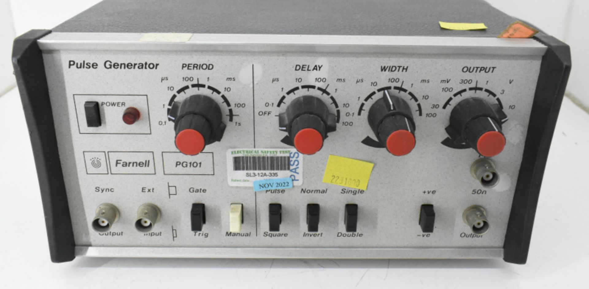 Farnell PG101 pulse generator 110/240V 50Hz