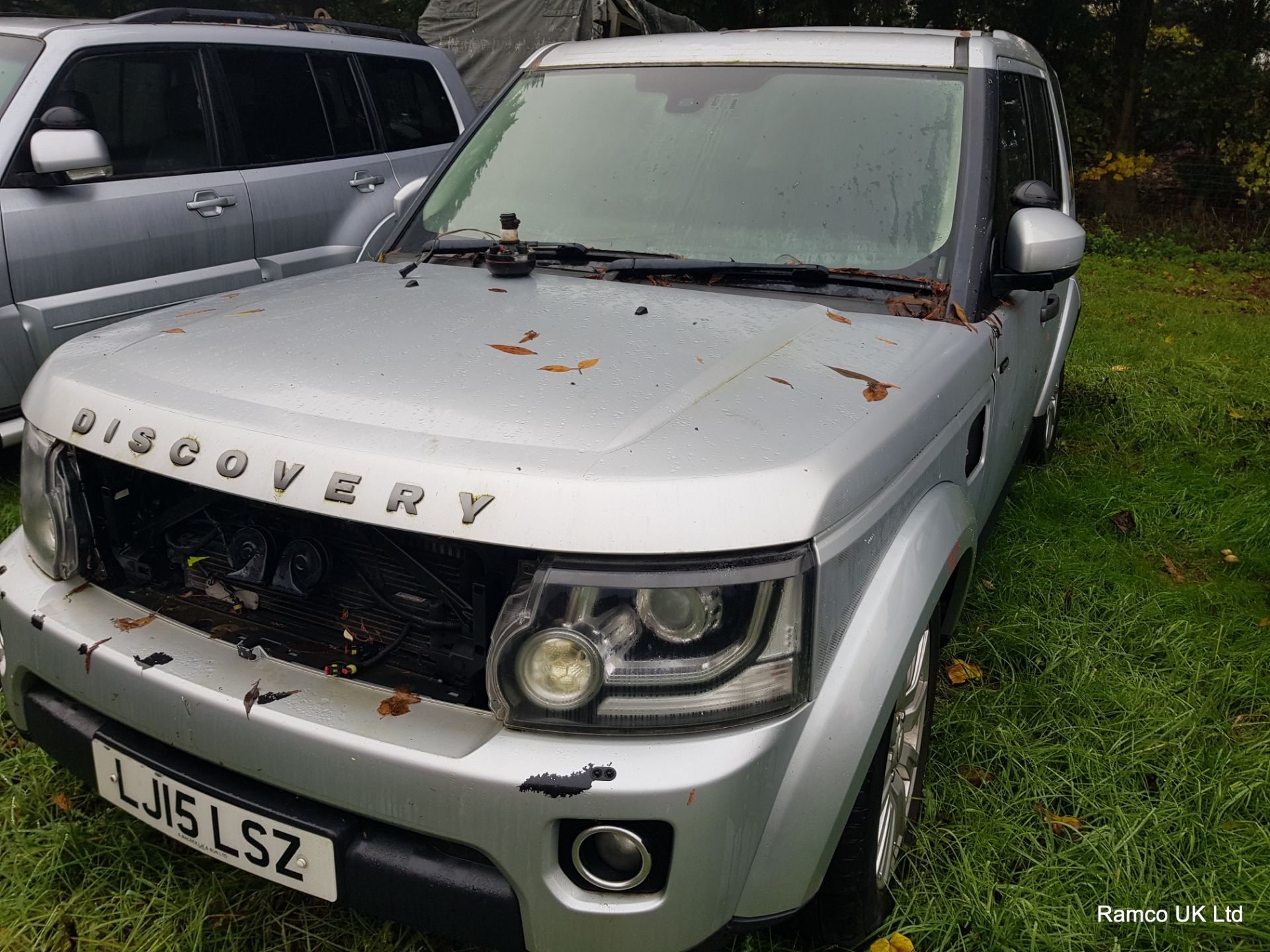 LJ15 LSZ - Land Rover Discovery - Silver, 2015 - 3.0 SD V6 SE SUV 5dr ...