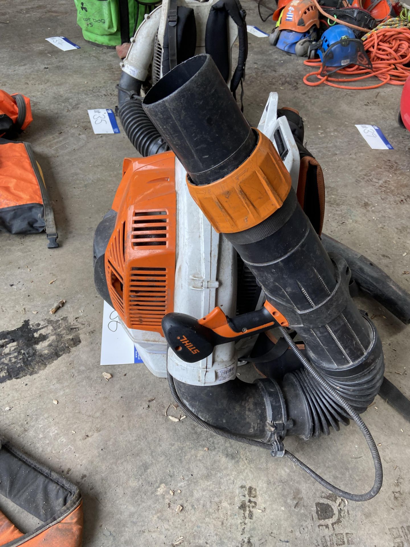 Stihl BR800C Petrol Engine Blower, year of manufacture 2020Please read ...