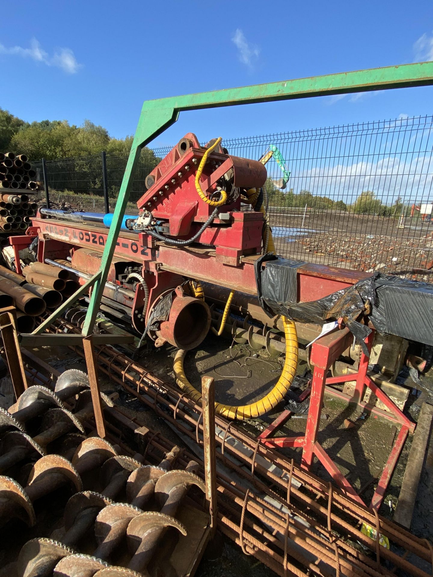 Fambo TOP DRIVE HYDRAULIC HAMMER MAST PILING RIG (understood to be ...