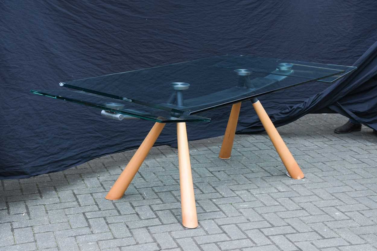 Reflex, a modern 'Samurai' draw-leaf dining table | Barnebys