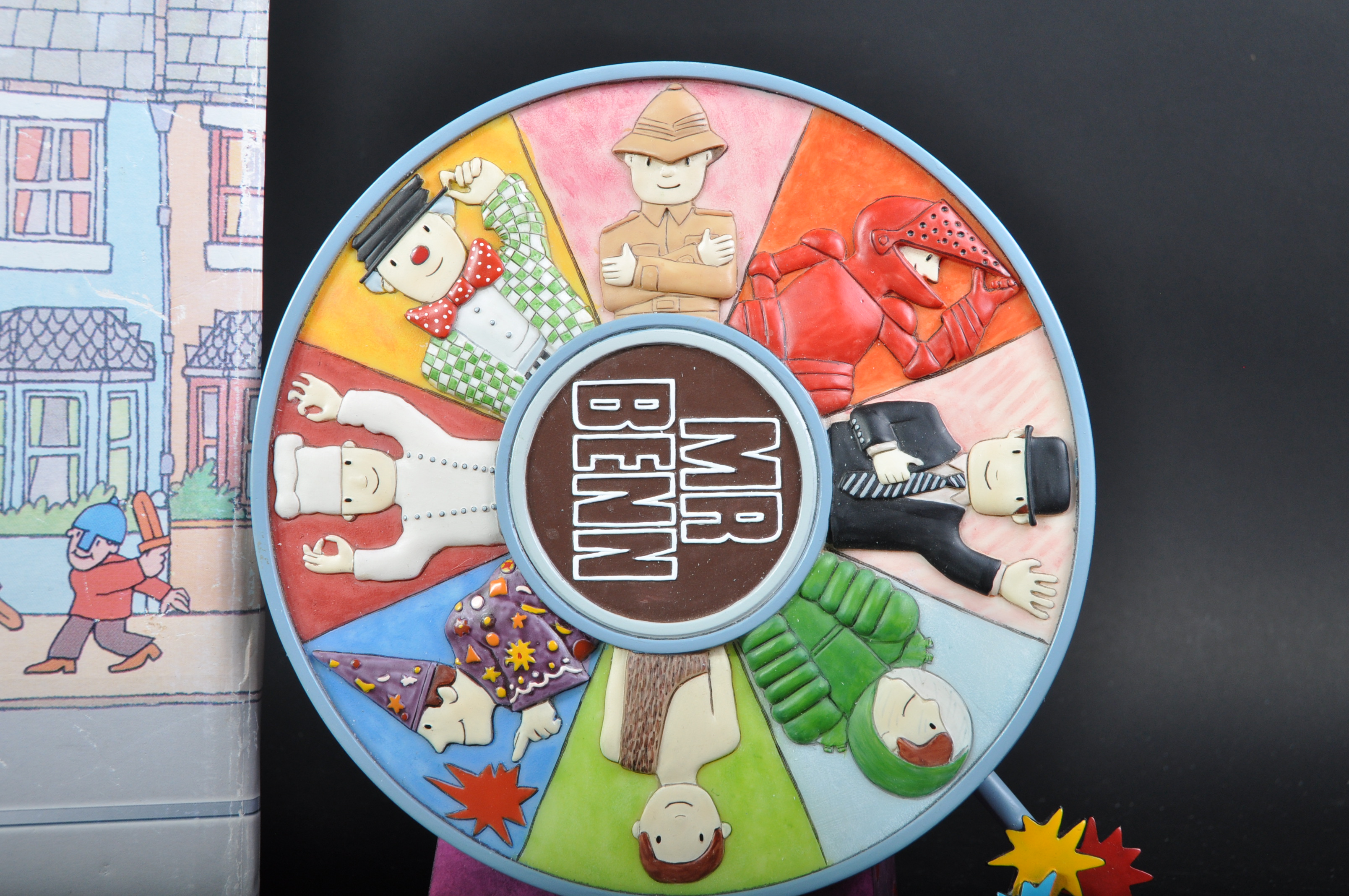 Mr Benn - Robert Harrop - BNMB1 ' Musical Box '. Limited to 1000 ...