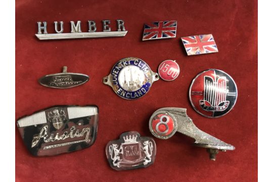 Vintage car badges: Morris Standard 8 Car Bonnet emblems (5) including ...