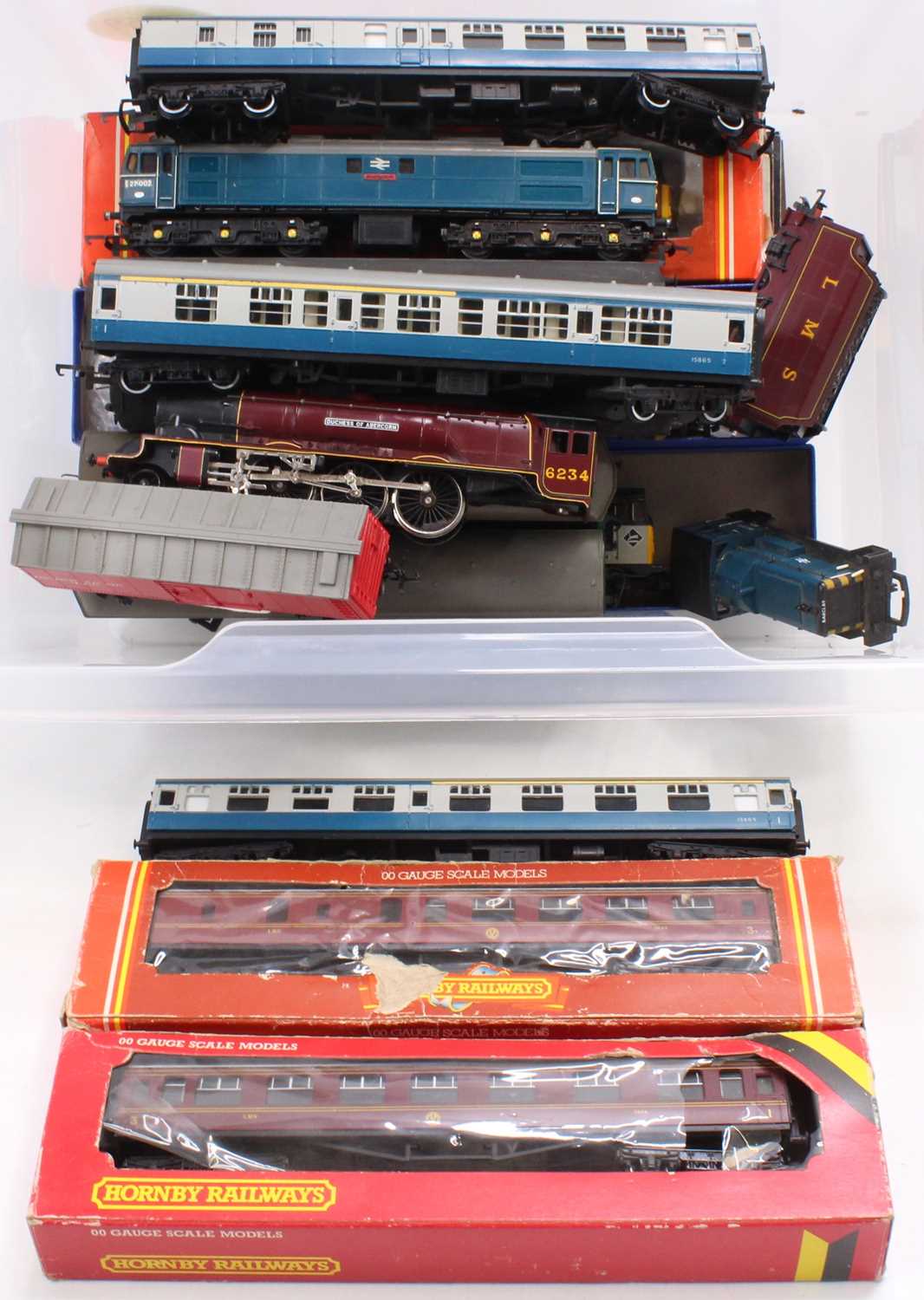 Collection of locos & coaches: Hornby R360 class 86/2 Electric loco ...