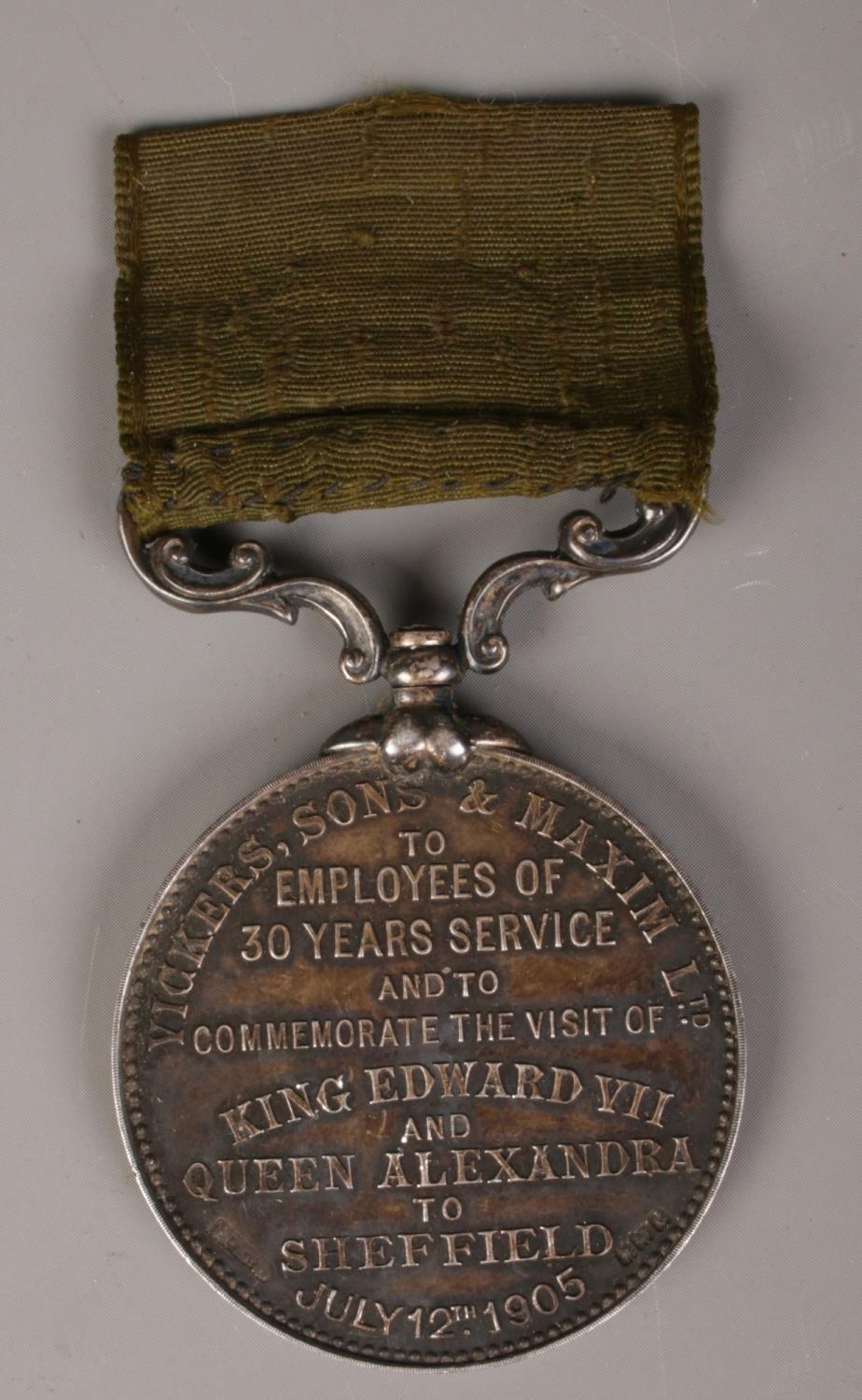 An Edward VII commemorative medal. Awarded to the employees of Vickers ...