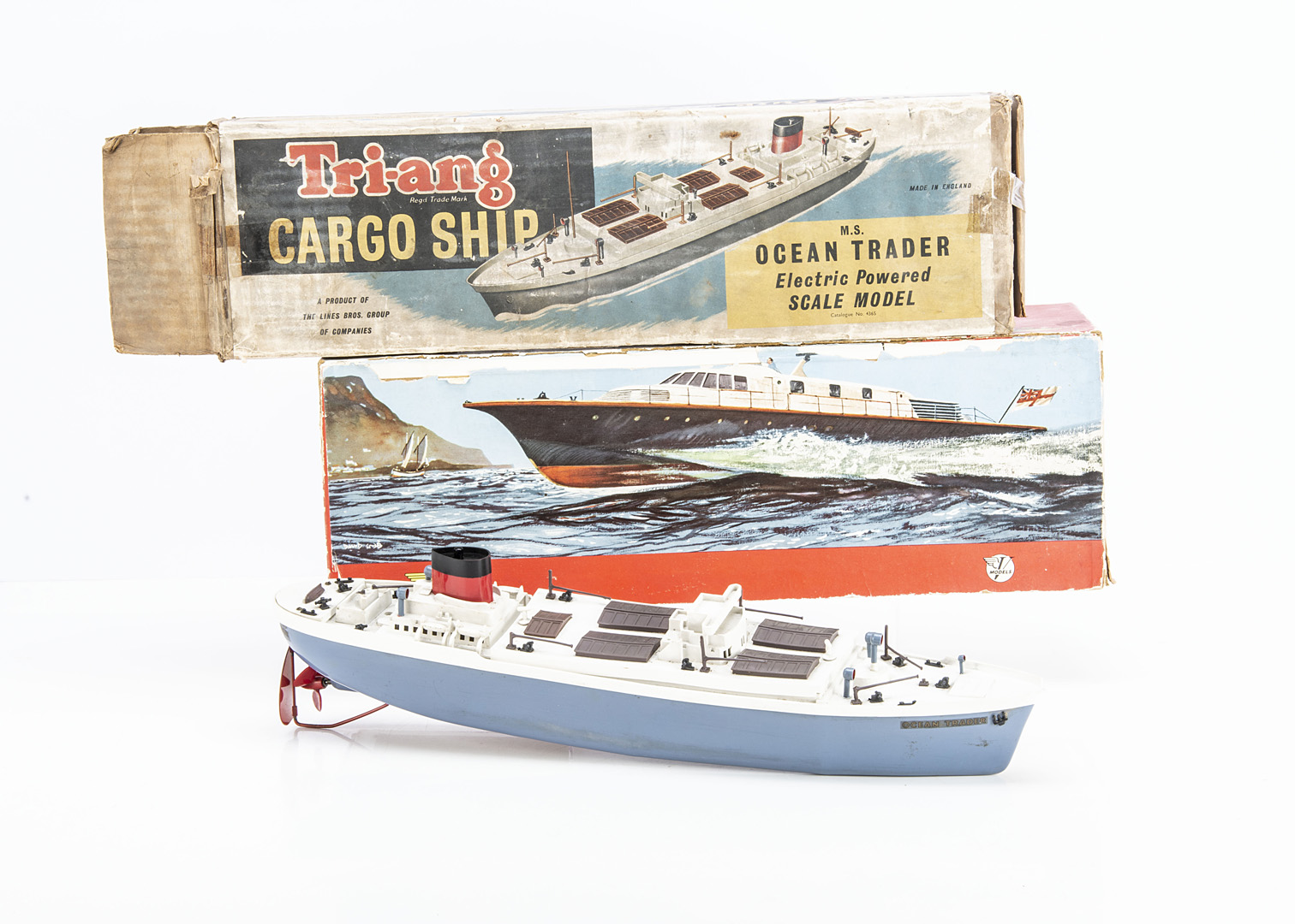 Tri-ang 'Ocean Trader' Cargo Boat and Victory Vosper Triple Screw ...