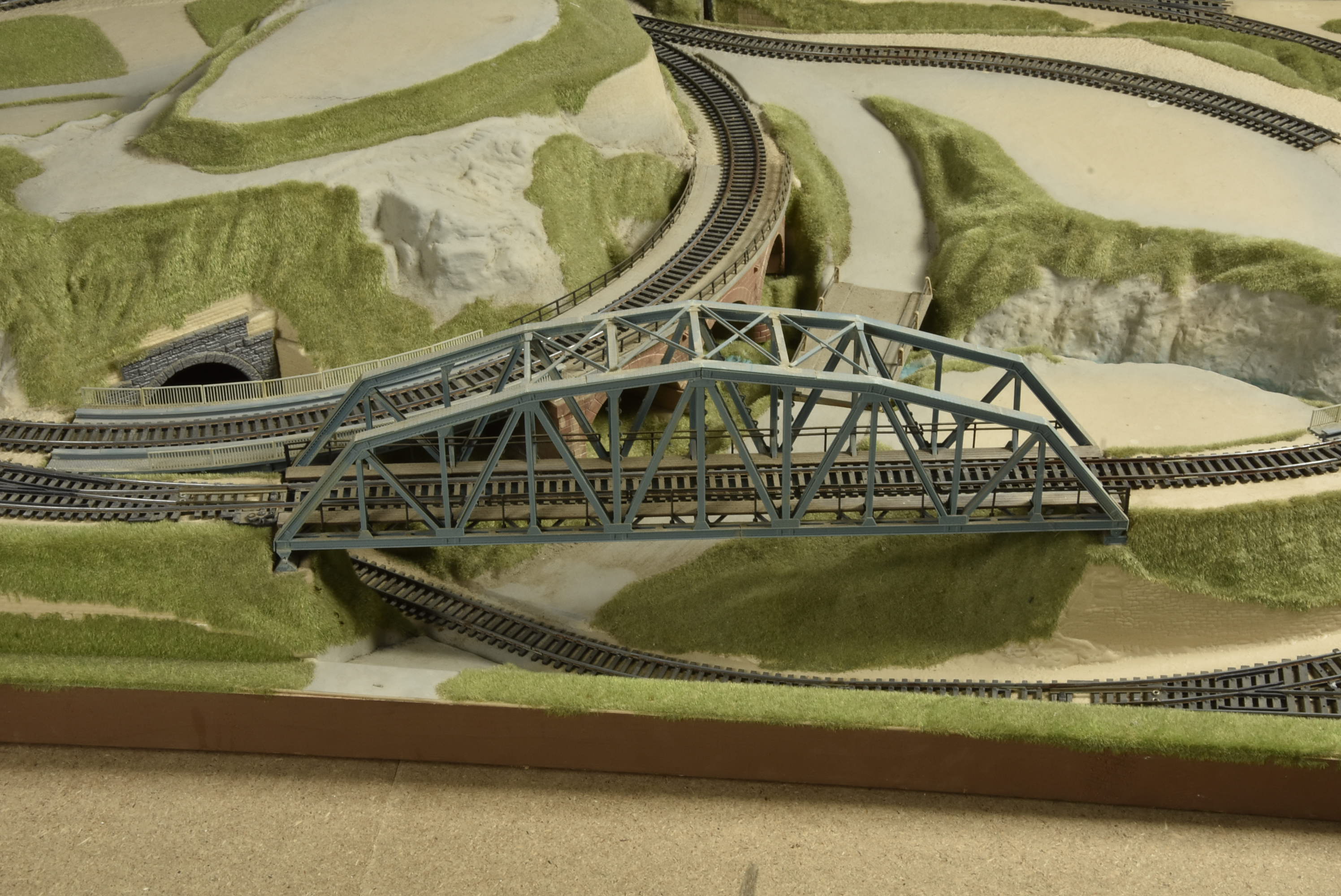 Kibri HO/OO Gauge Rugged River Landscape Layout, a rectangular vacuum ...