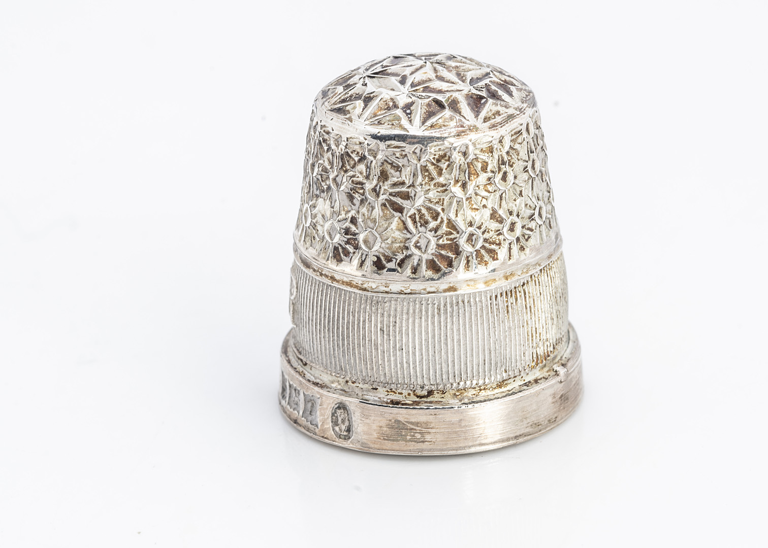 A 1953 Coronation commemorative silver thimble, size 13, boxed