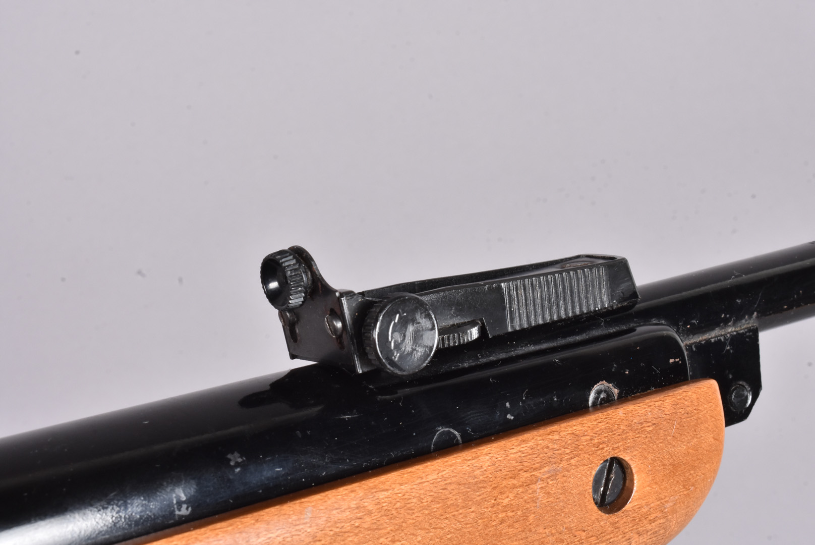 A BSA Meteor .177 Mk V air rifle, serial NH32672, break barrel action ...