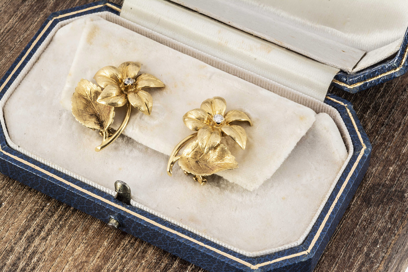 A pair of boxed Collingwood of Conduit Street 18ct gold diamond ...