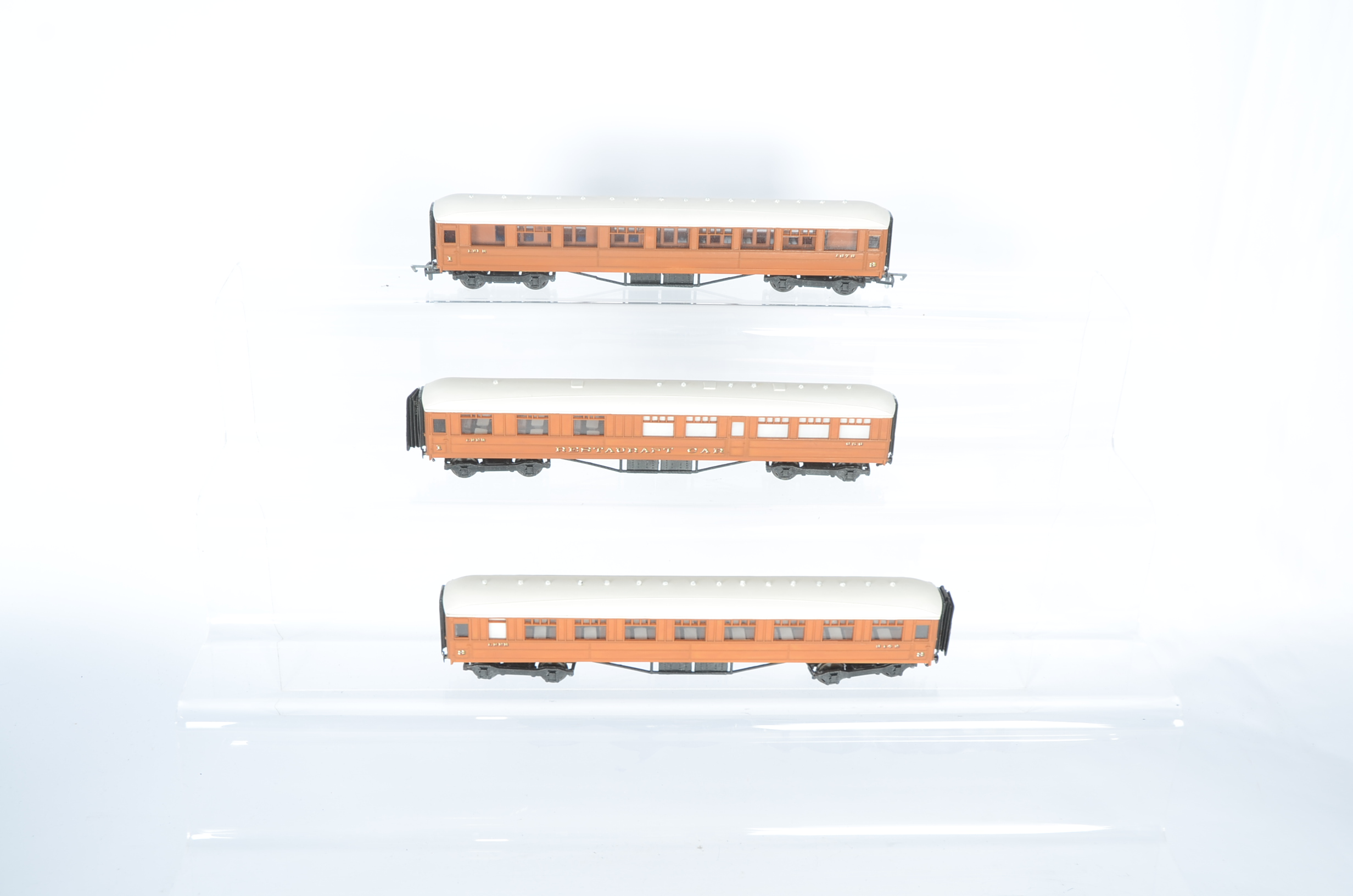 Ian Kirk or similar 00 Gauge LNER kitbuilt Teak Coaches, First Class ...