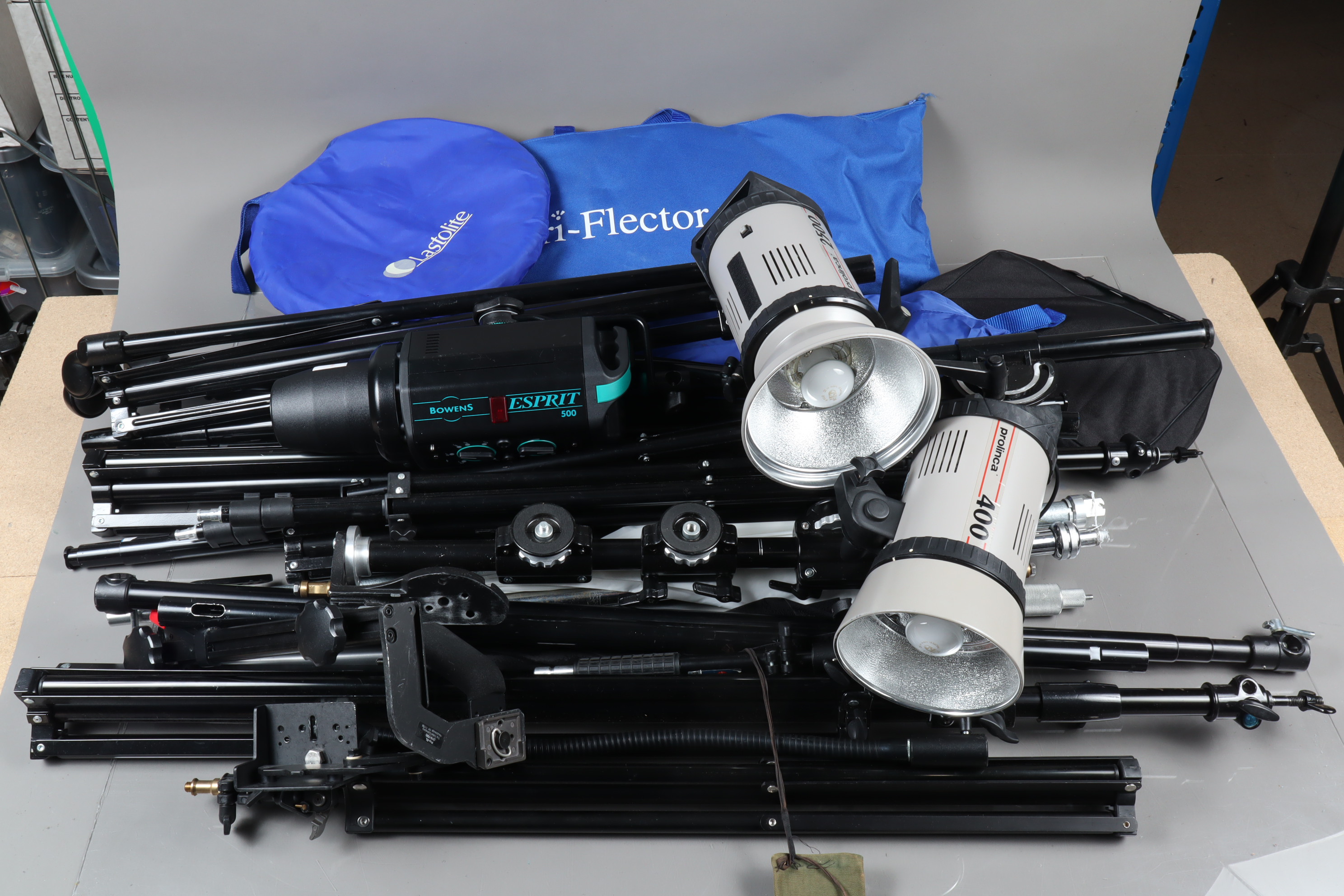 Studio Equipment, including a Bowens Esprit 500 flash head, two ...