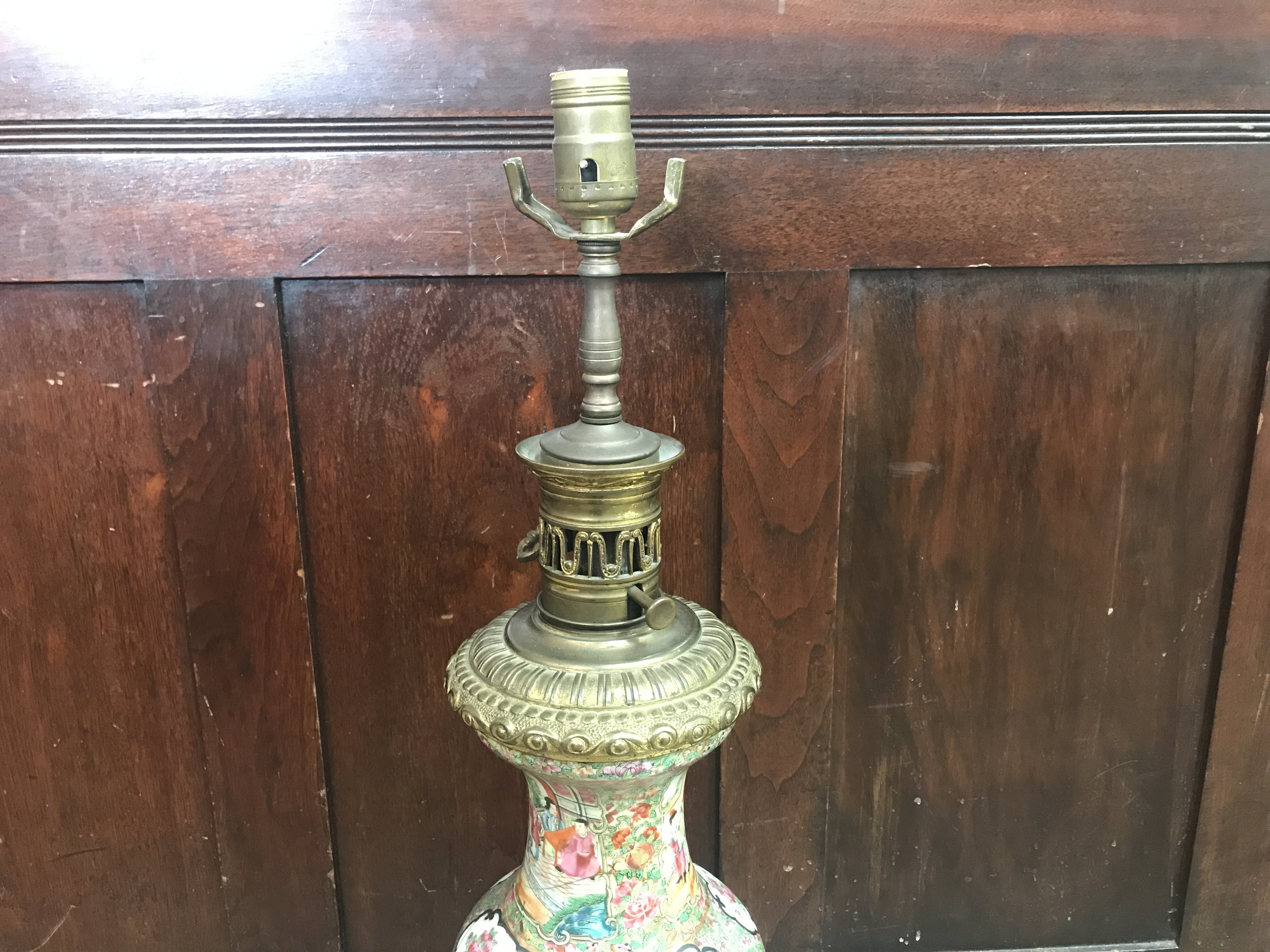 Cantonese porcelain lamp (a/f)
