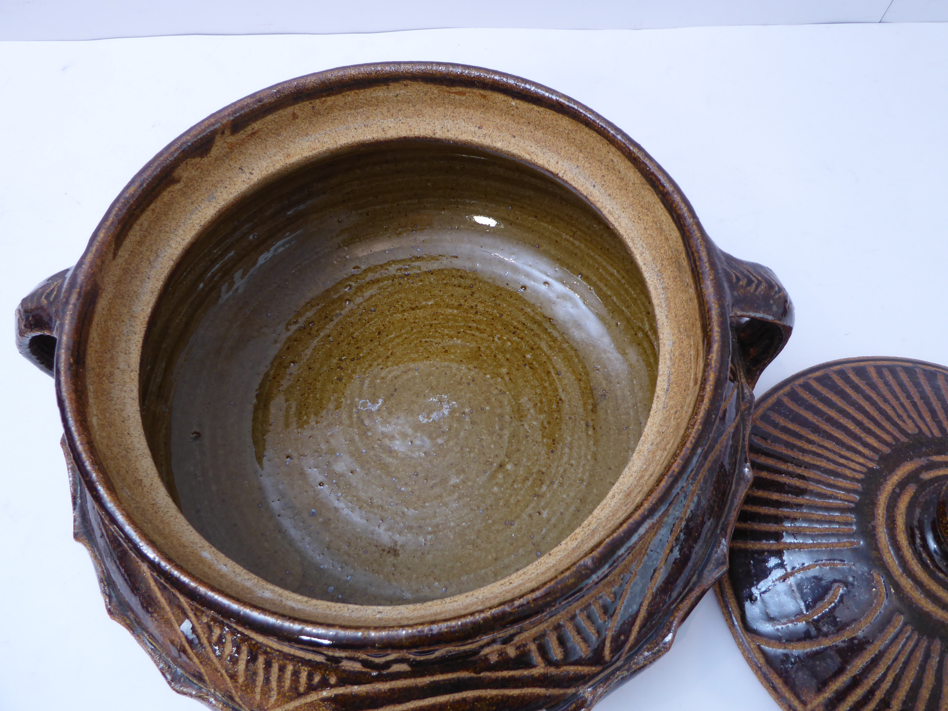 Michael Cardew (Wenford Bridge and Winchcombe Pottery), gwari handled ...