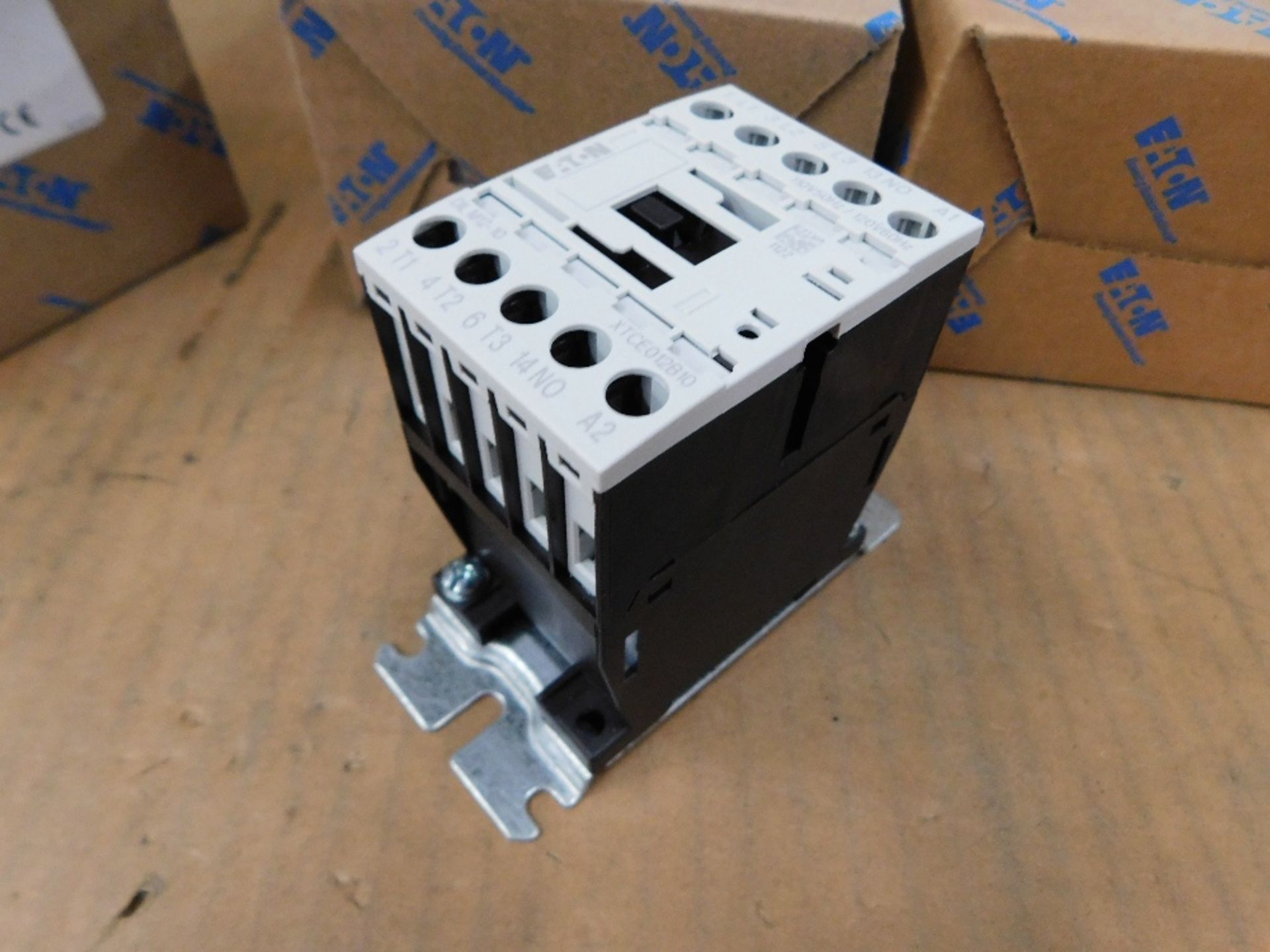 5x Unused Surplus Eaton XTCE012B10A-QC1 NEMA and IEC Contactors EA