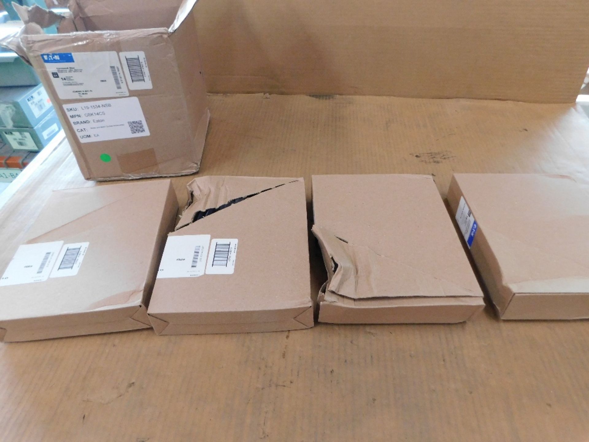 40x Unused Surplus Eaton GBK14CS Meter and Meter Socket Accessories ...