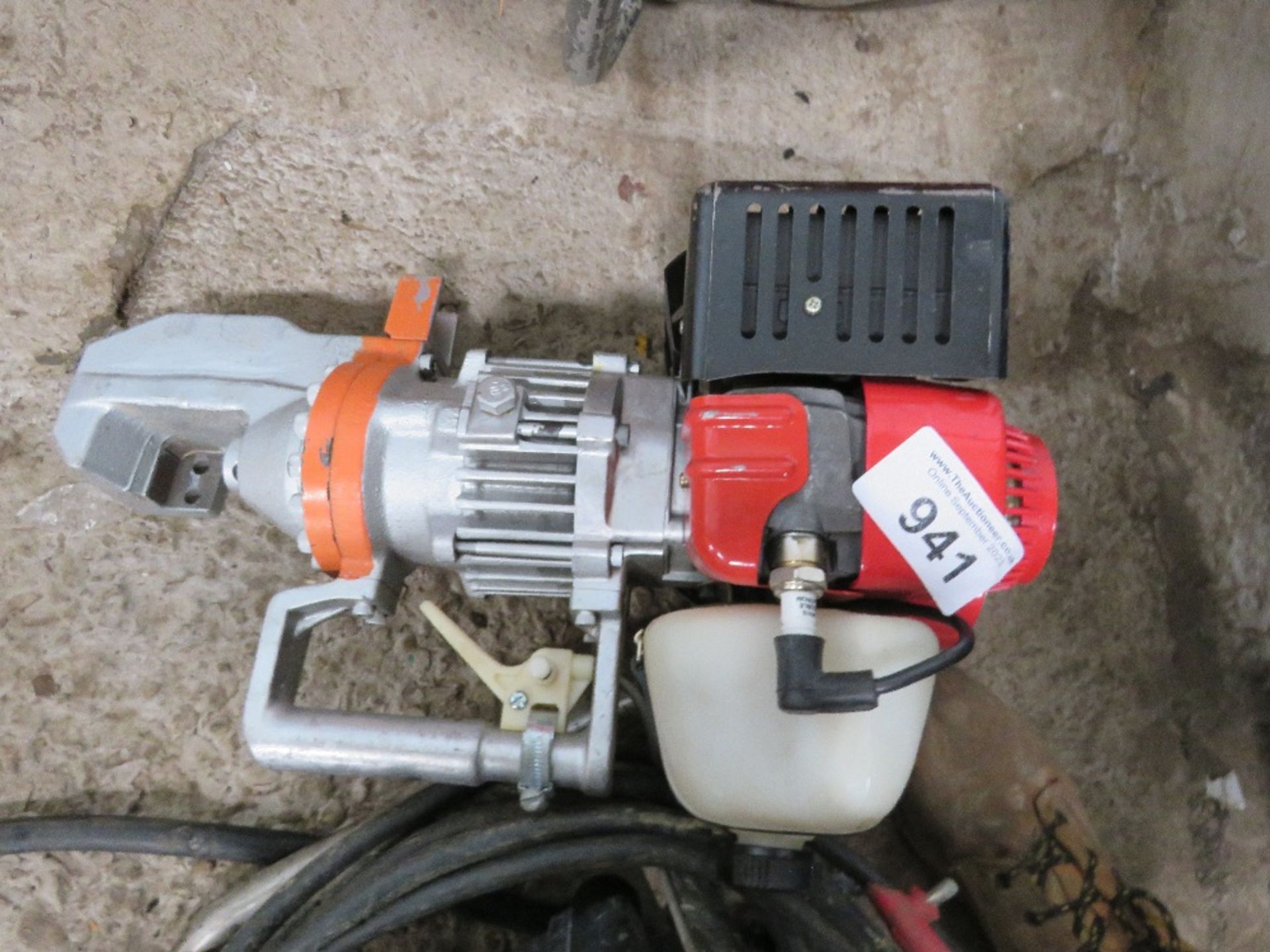 ROBIN PETROL ENGINED REBAR CUTTER, APPEARS UNUSED?? THIS LOT IS SOLD ...
