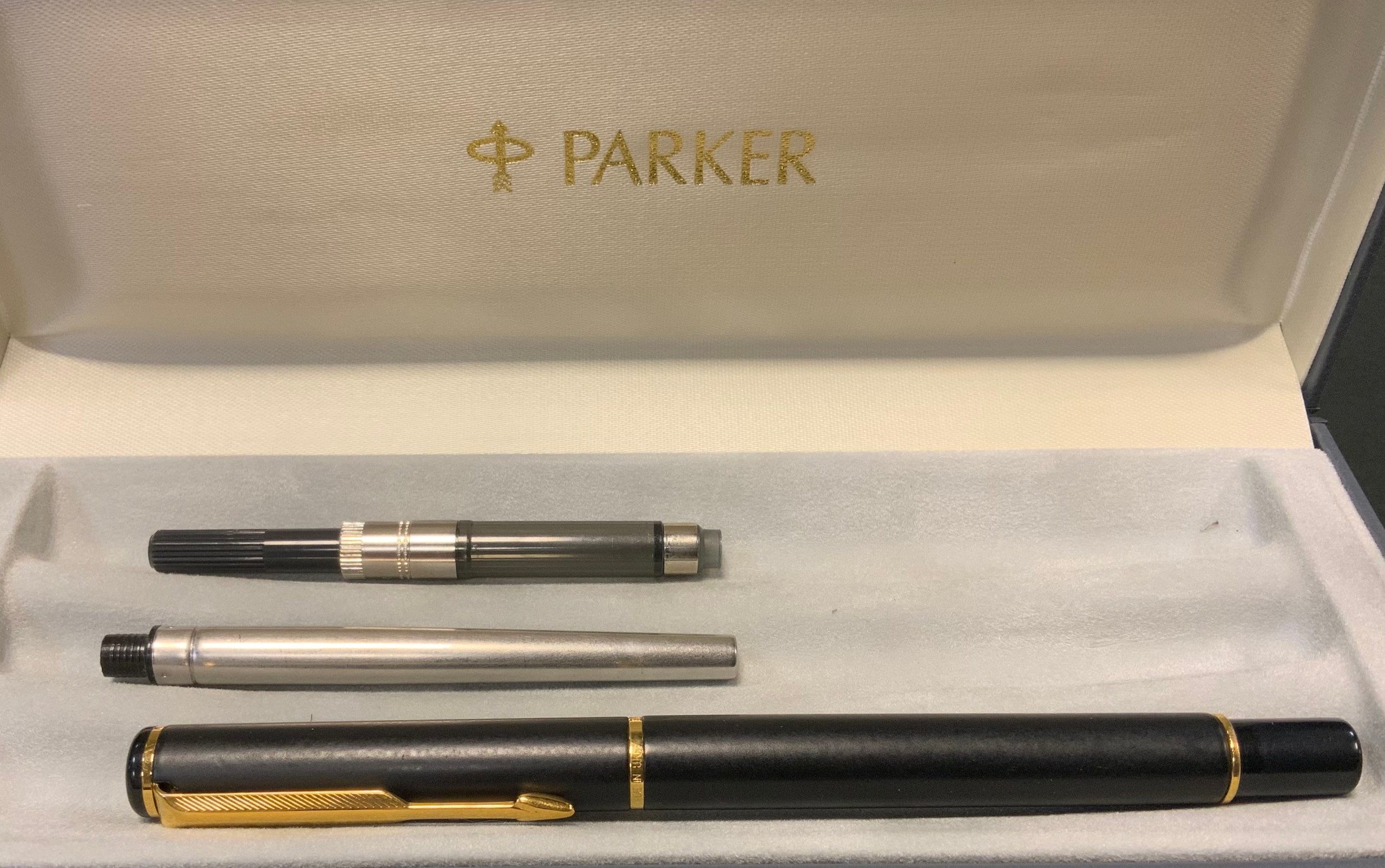 Pens - Parker House of Commons 20th May 1996 Duofold fountain pen ...