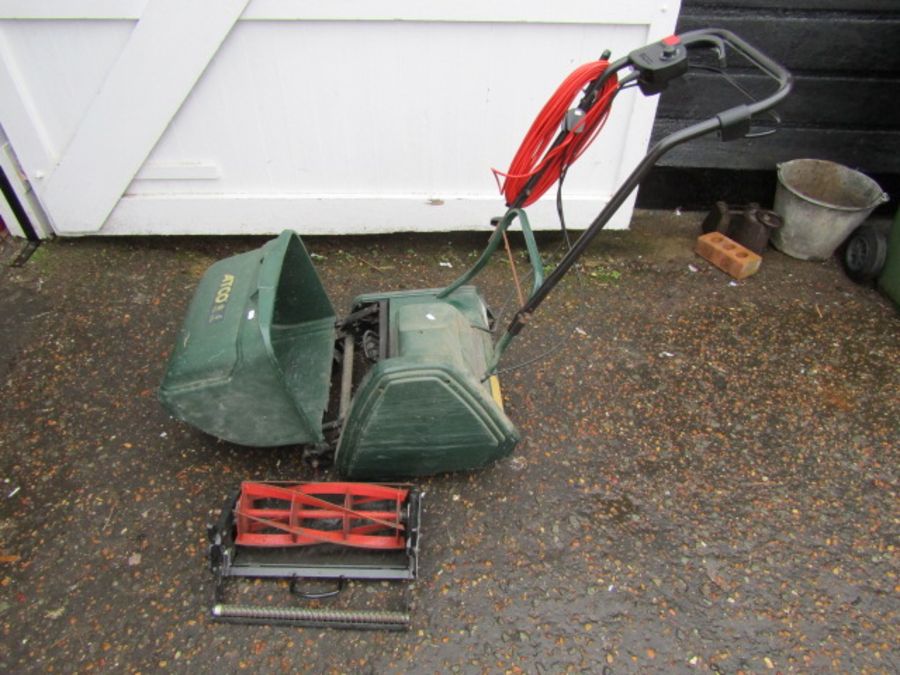 Atco Windsor 14s electric self propelled cylinder lawnmower/scarifier ...