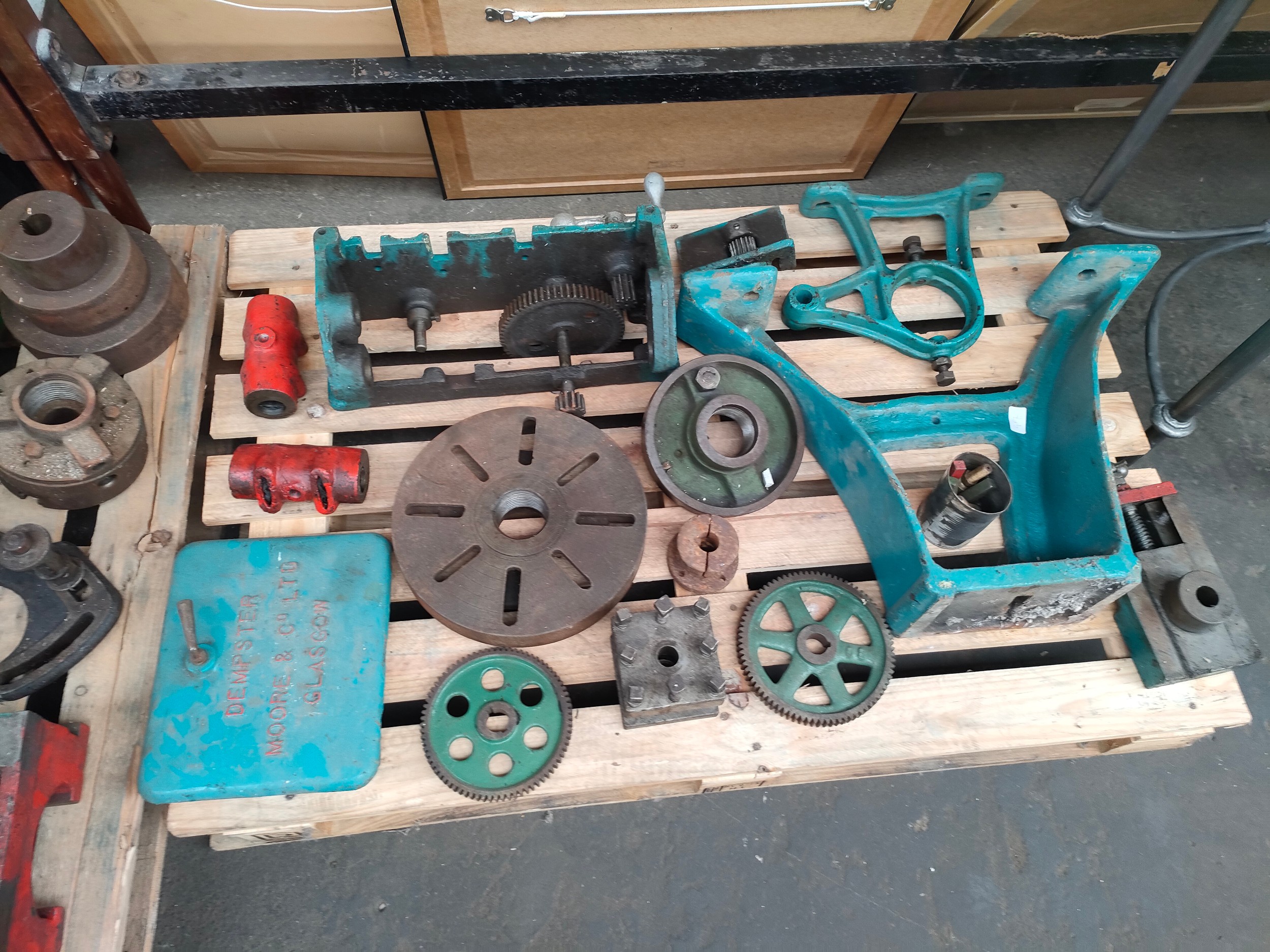 A Large Dempster moore and co glasgow Metal work lathe in pieces comes ...