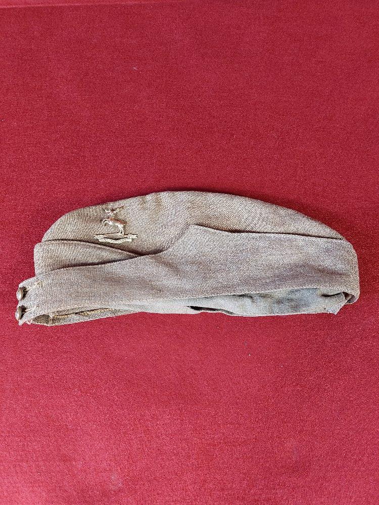 WW2 rare army Huntingdonshire side cap badges