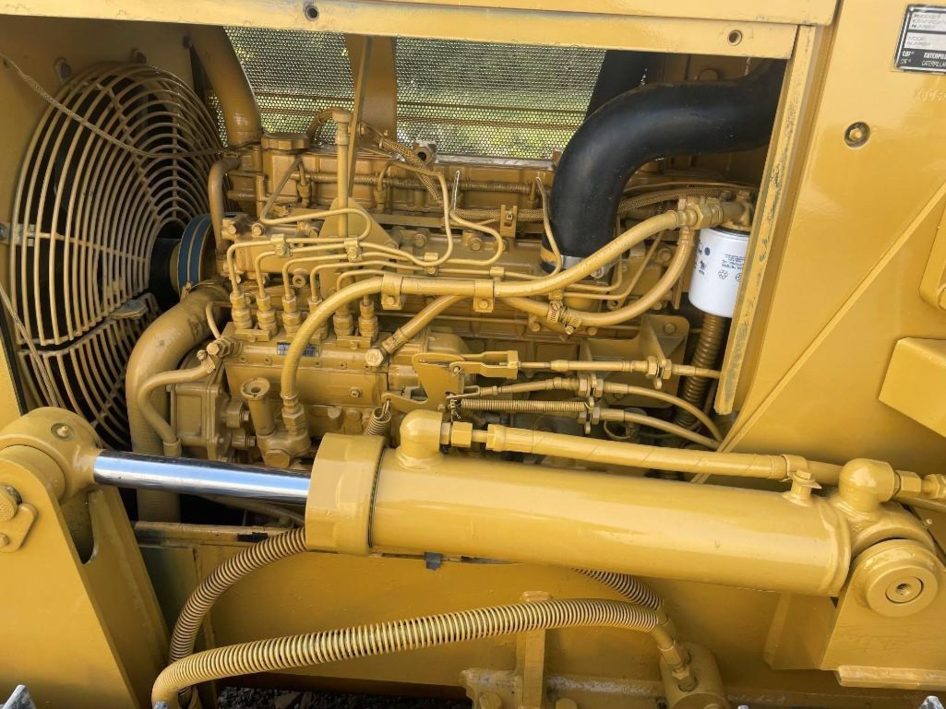 1999 Caterpillar D4C XL Series III Dozer , SN: 8CS00722 Meter reads ...