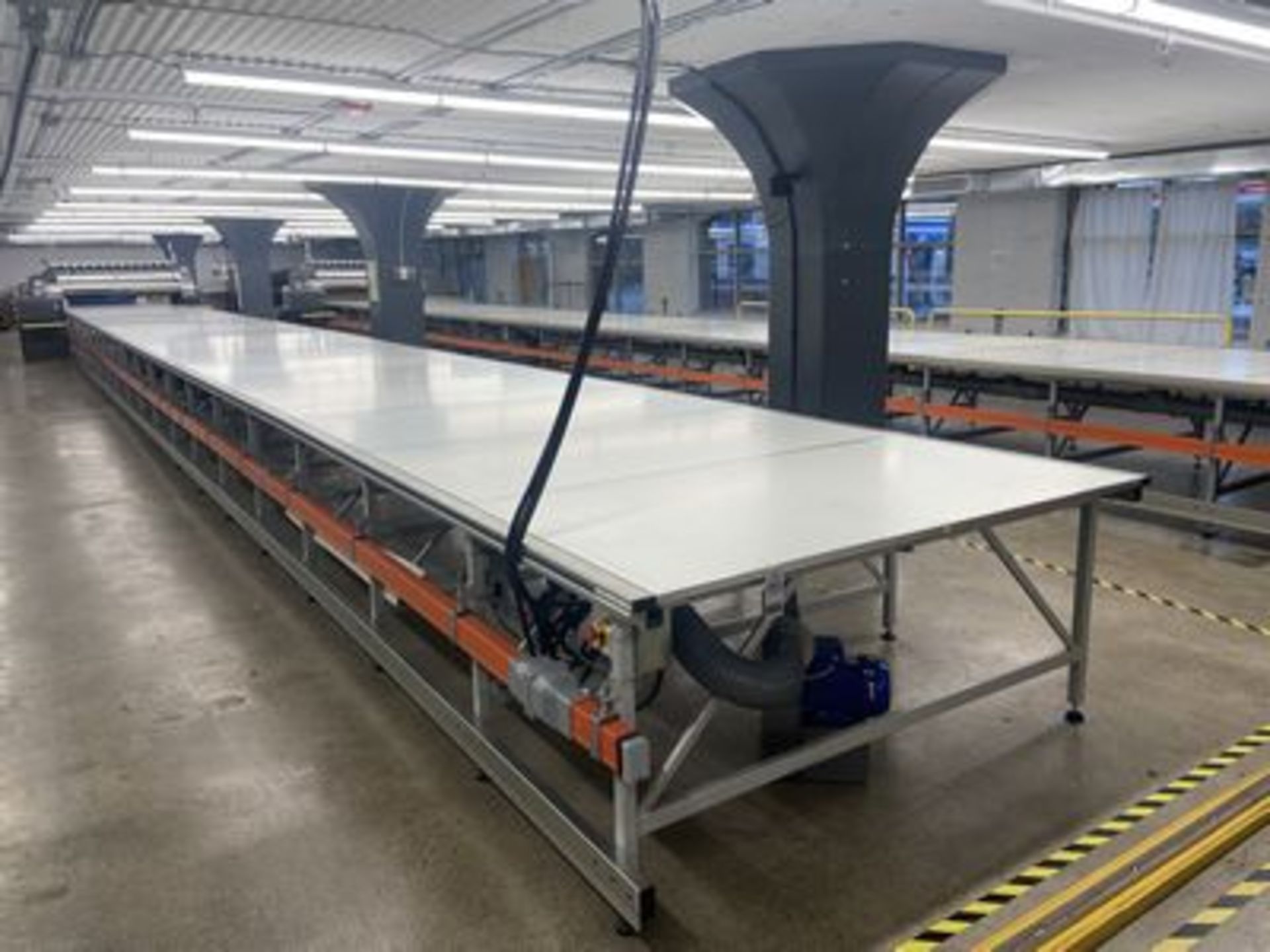 66'X80" AIR TABLE W/ (2) BLOWER MOTORS & MET. FRAME