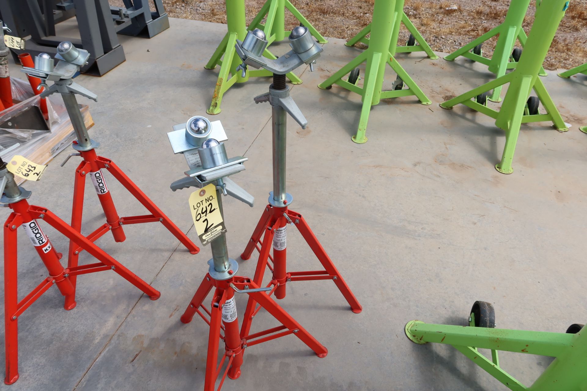 RIDGID MDL. VF-99 MATERIAL STANDS, 2500LB CAP