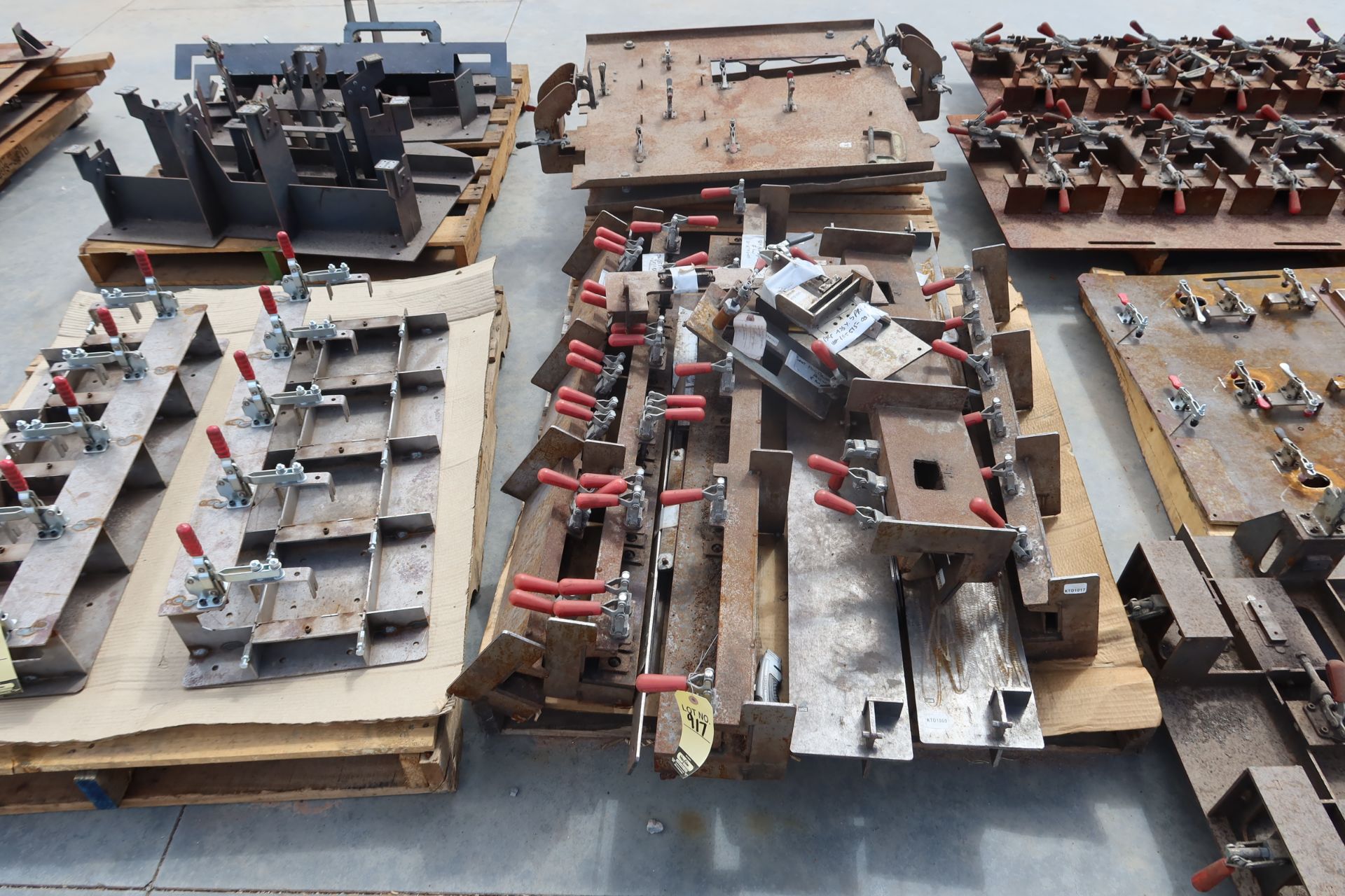 WELDING FIXTURES W/CLAMPS