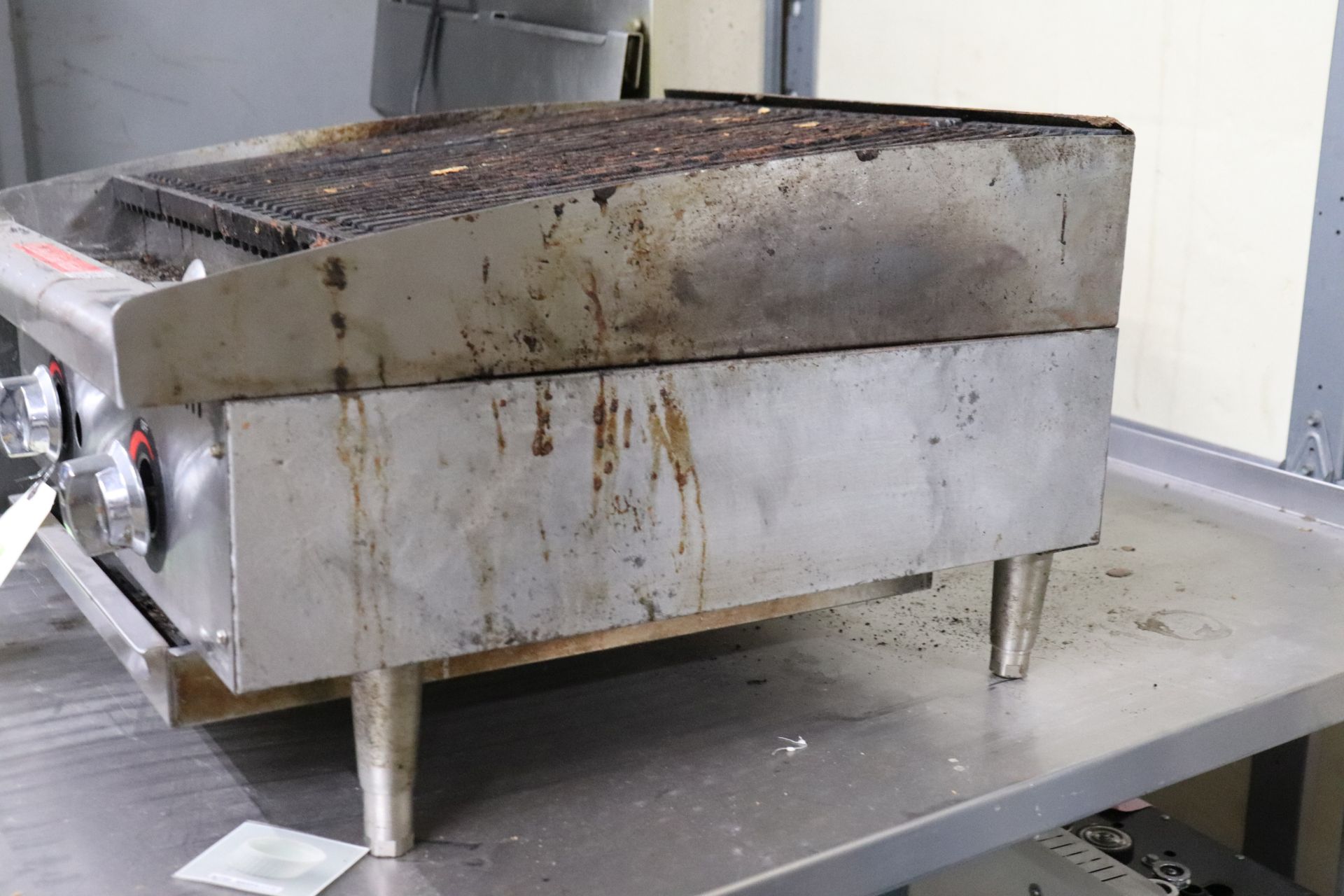 Star-Max 2-foot tabletop broiler with stand