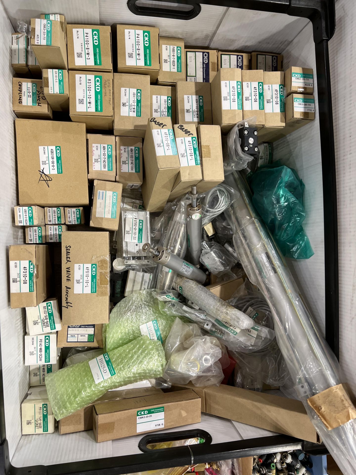 PALLET WITH CKD AND BIMBA PNEUMATIC COMPONENTS; SQUARELOCK PIPE FITTINGS