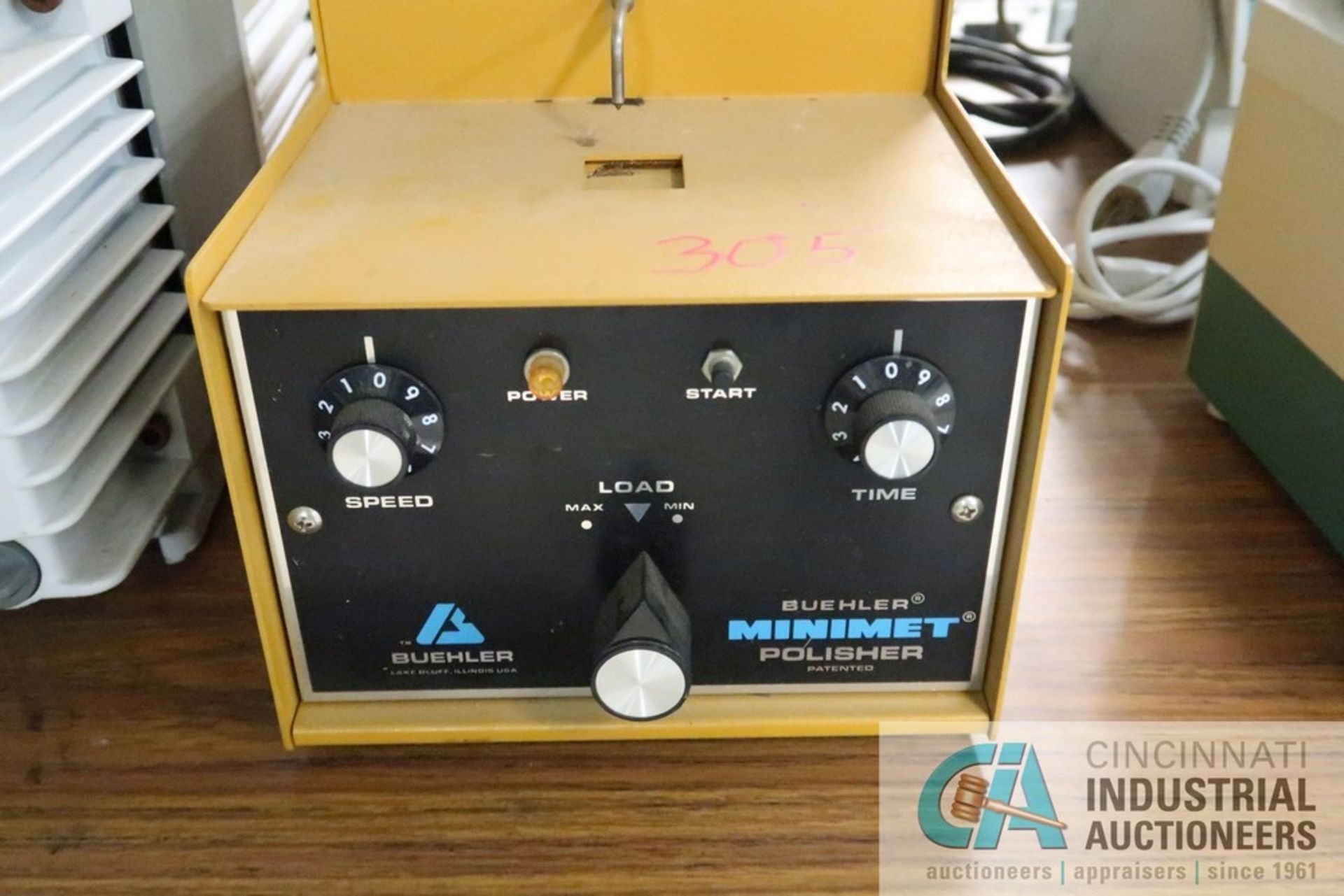 (LOT) BUEHLER MINIMET POLISHER & LABCONCO MODEL 107 VACUUM PUMP