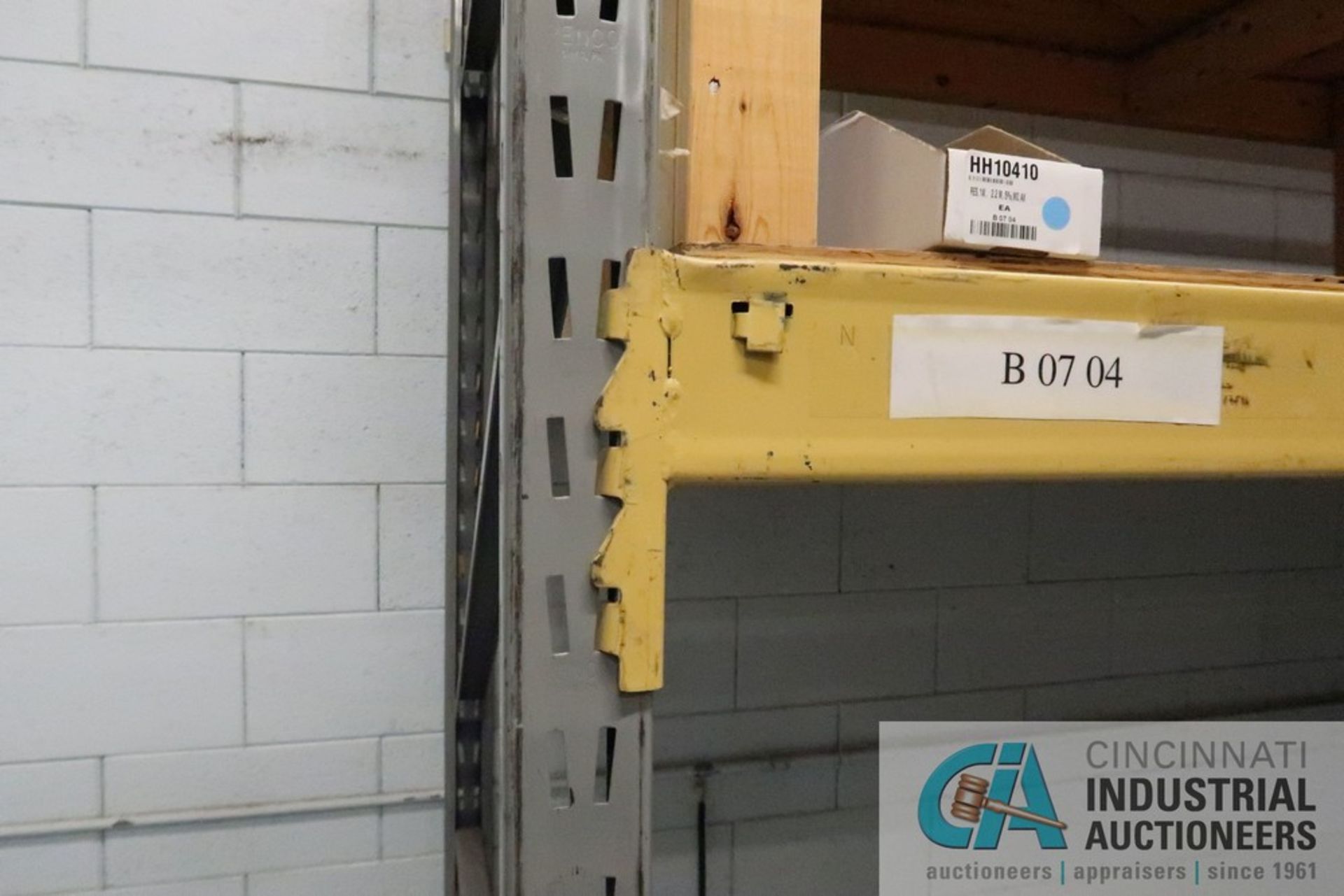 SECTIONS 42" X 108" X 12' PALLET RACK, (5) UPRIGHTS, (18) 4-1/2" FACE ...
