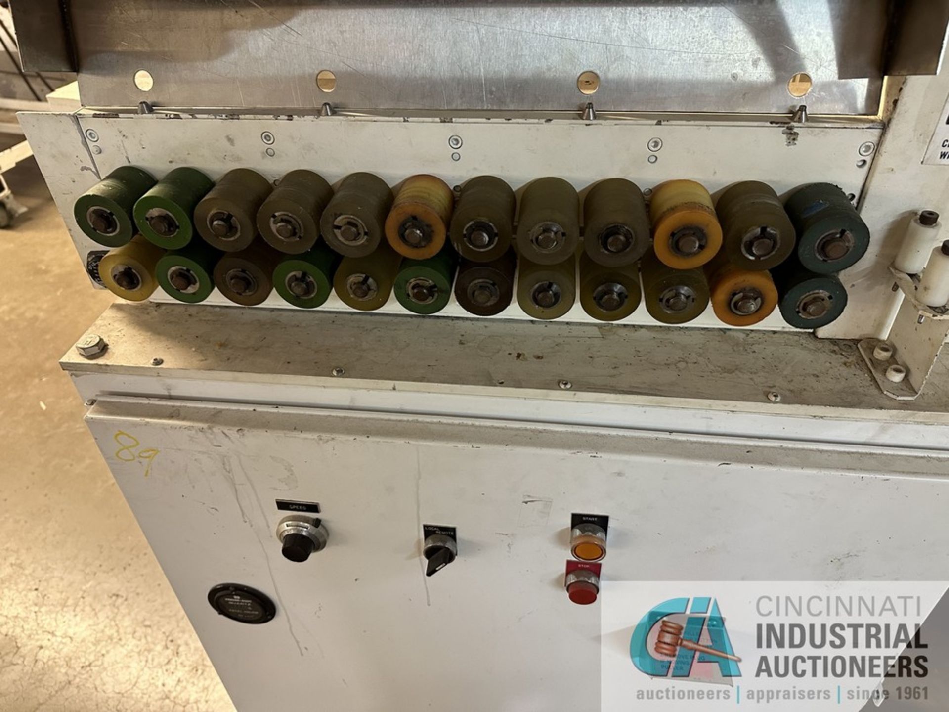 { Group of lots: 89, 90 } HARRELL 24-ROLL PULLER; 2" W X 1.5" ROLLER ...