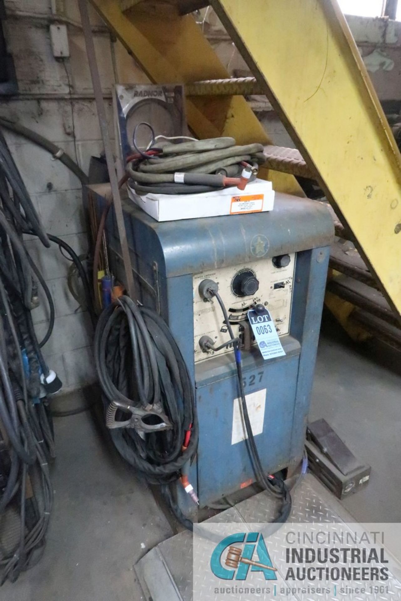 MILLER MODEL 320A/BP AC DC, GAS TUNGSTEN ARC WELDING MACHINE, 208-460 ...