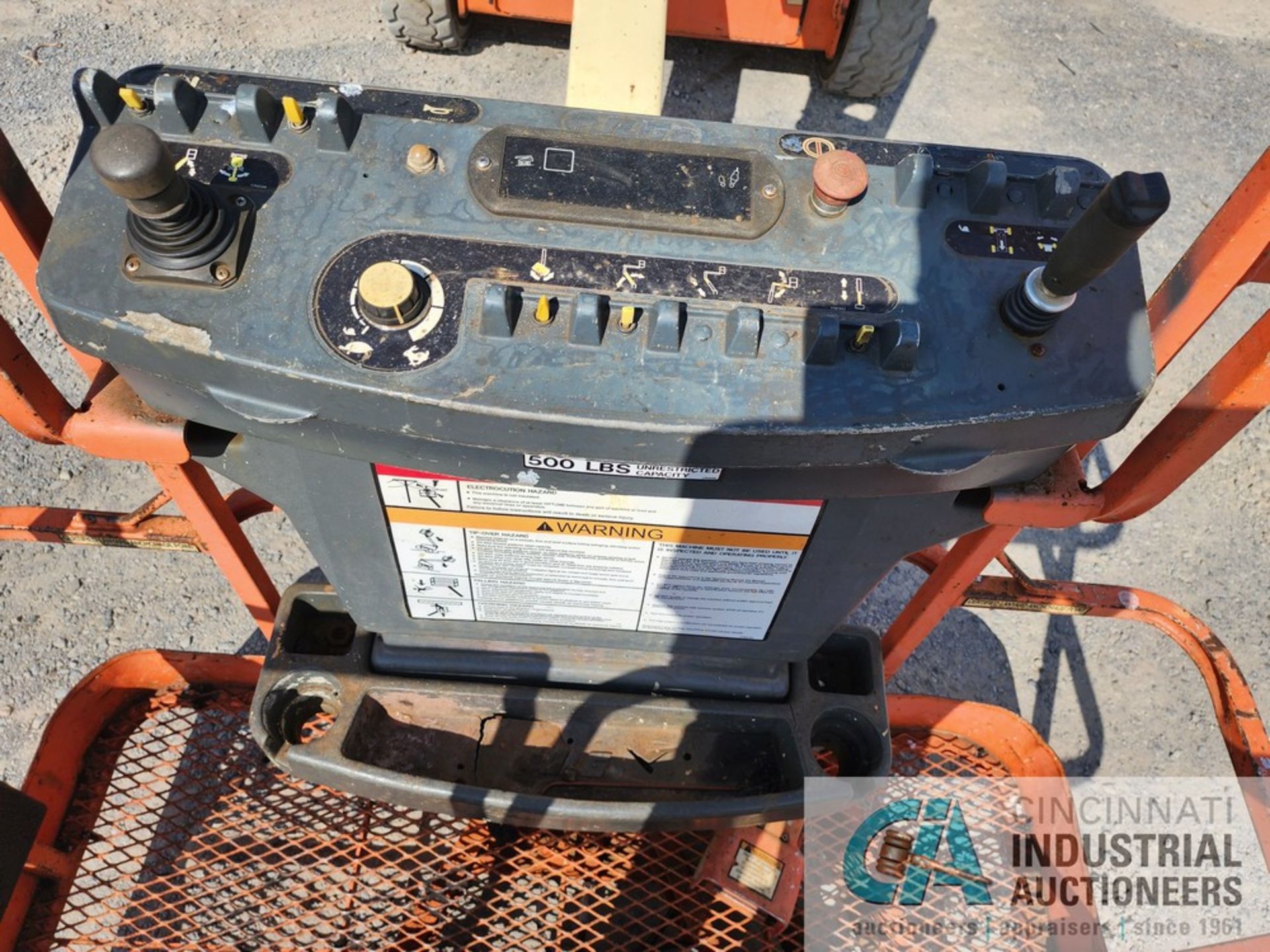 JLG MODEL E45A ELECTRIC BOOM LIFT; S/N 300044640, 45' PLATFORM HEIGHT ...