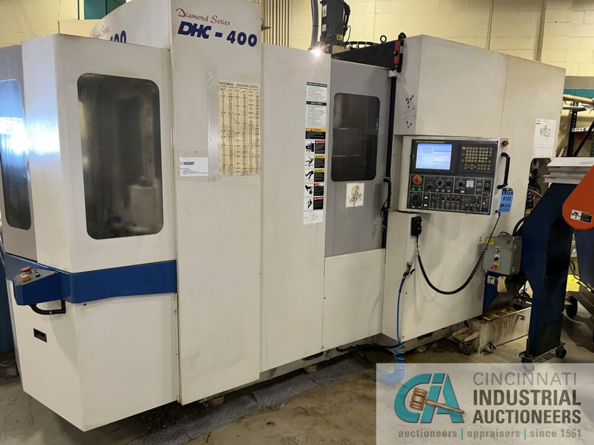 DOOSAN DAEWOO MODEL DHC-400 TWIN PALLET CNC HORIZONTAL MACHINING CENTER ...