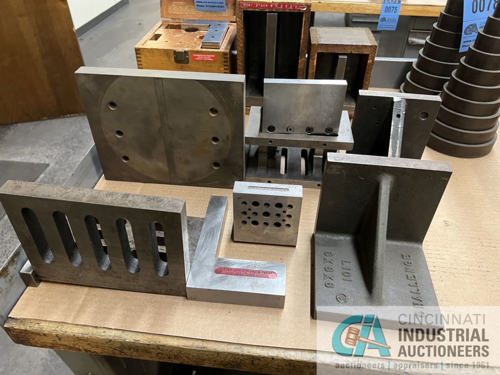 ASSORTMENT OF ANGLE PLATES