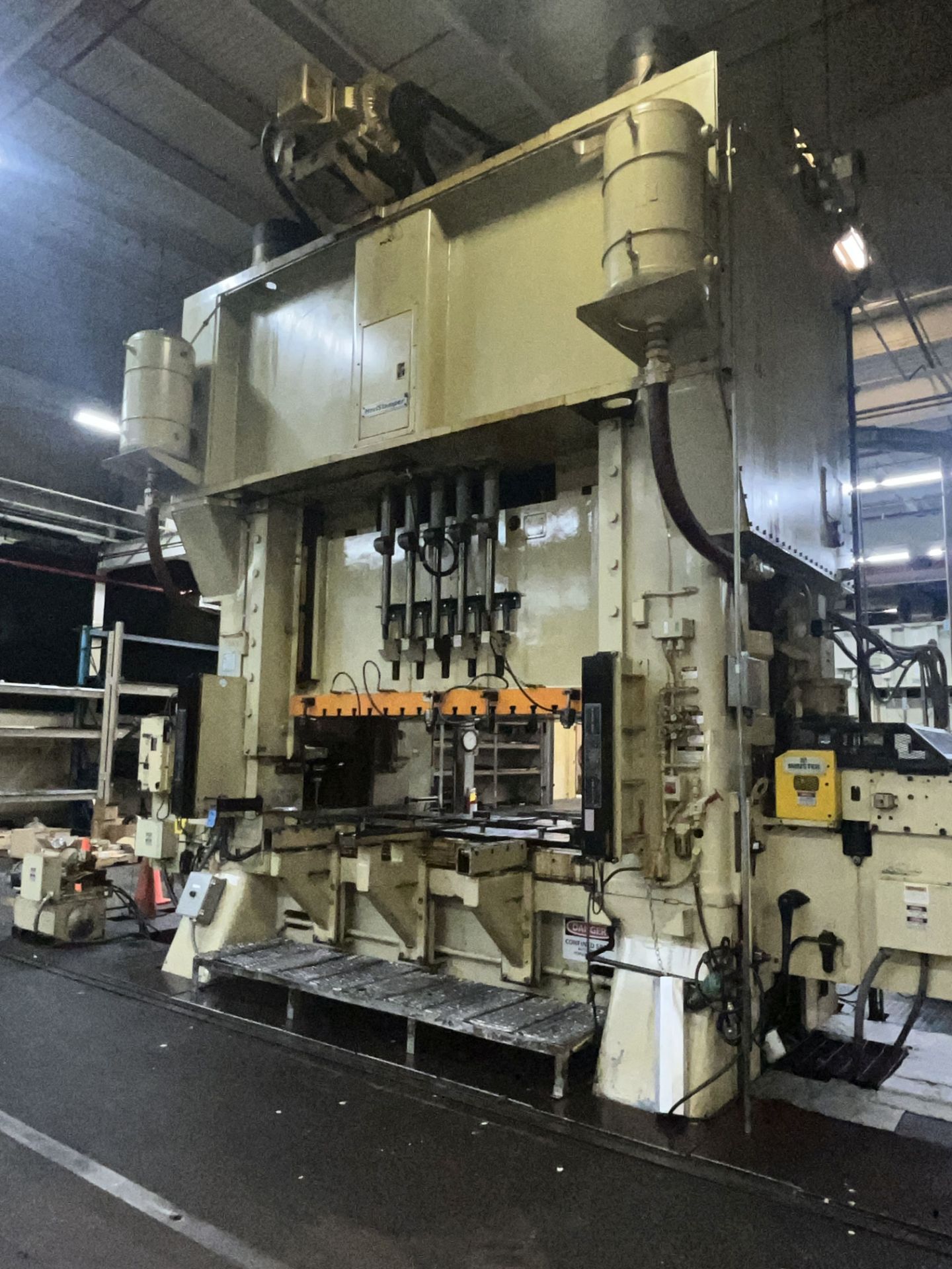 { Group of lots: 968 } 800 TON MINSTER MODEL E2-800 "HEVI-STAMPER ...