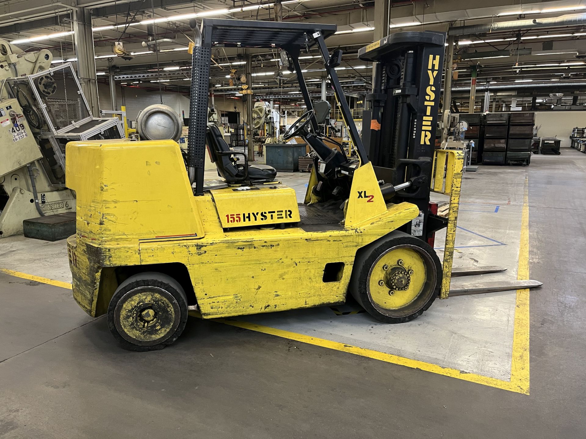 15,000 LB. HYSTER MODEL S155XL PROPANE FORKLIFT; S/N BUZ4D04393T, LOAD ...