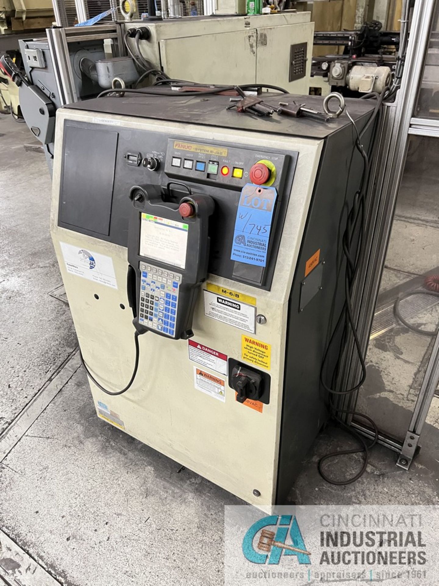 FANUC MODEL M-6ib ROBOT; S/N R02375270, WITH FANUC SYSTEM R-J3iB ...