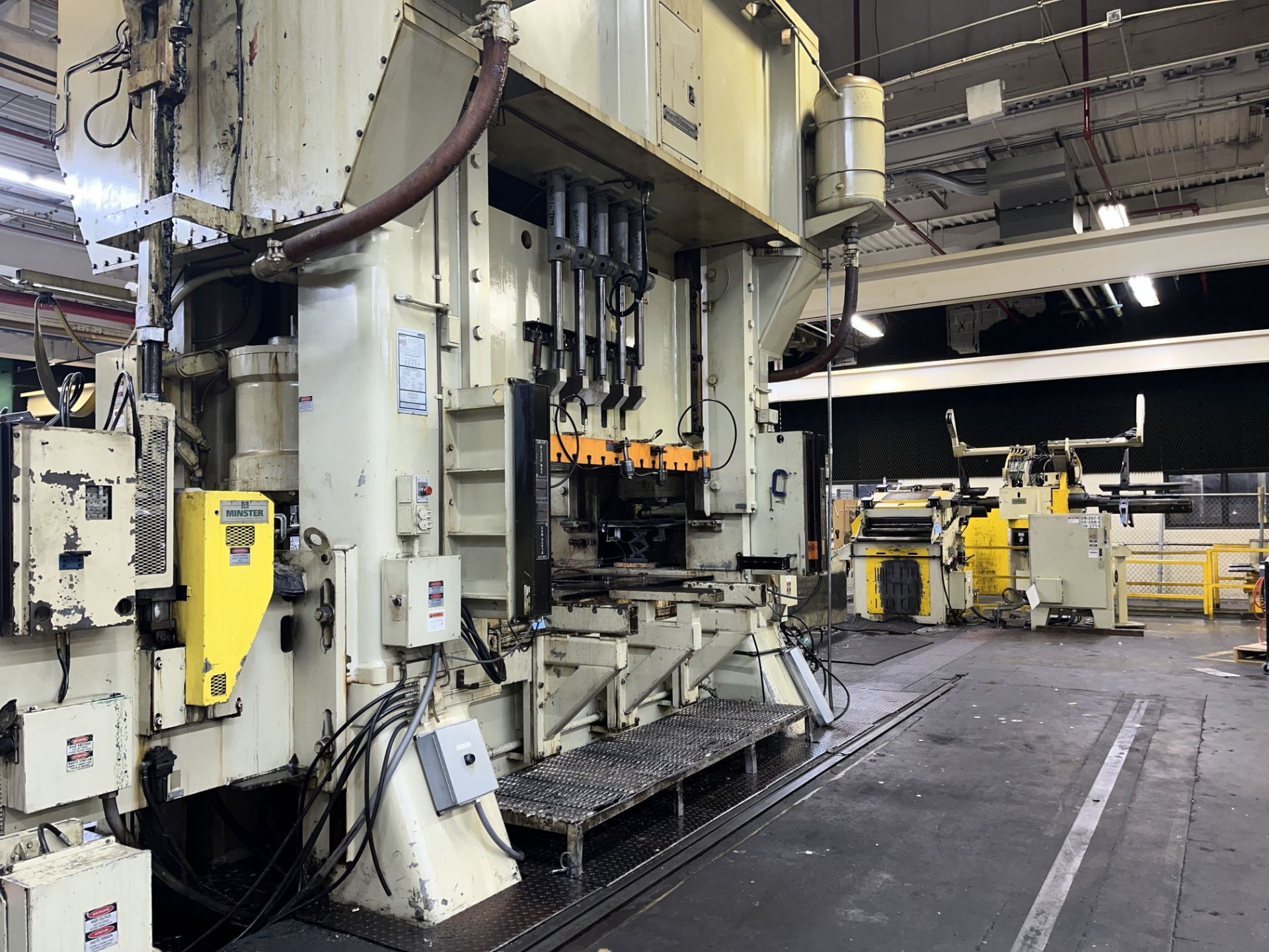 OVERALL LOTS 968-972 - 800 TON MINSTER E2-800 STRAIGHT SIDE PRESS AND ...