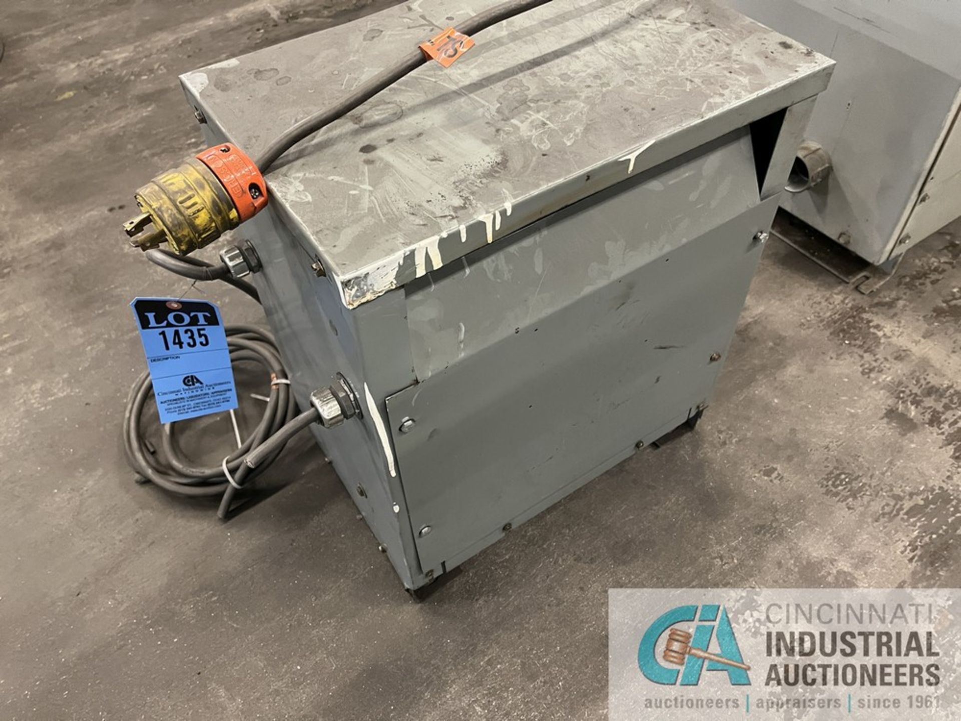 14 KVA CHALLENGER ELECTRIC DRIVE ISOLATION TRANSFORMER CAT NO. 142-LQ3 ...