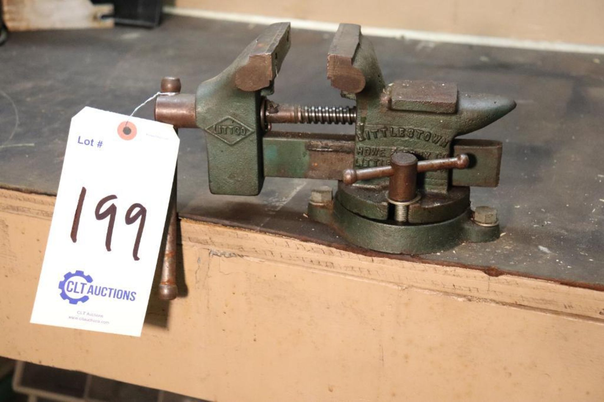 HOWE & FDRY No.112 vise, Littlestown , PA