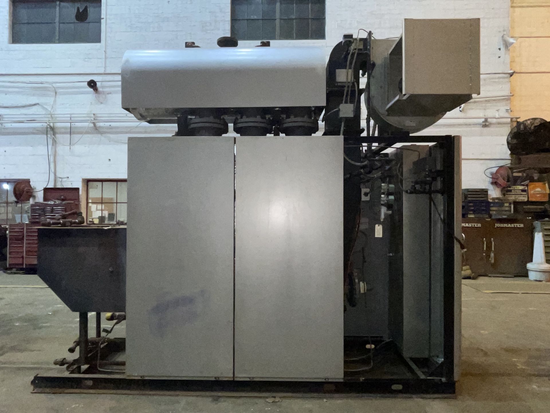 Miura Boiler (ETW82) Model: LX-200-07 S/N: 47S472228 Heating Space 388 ...