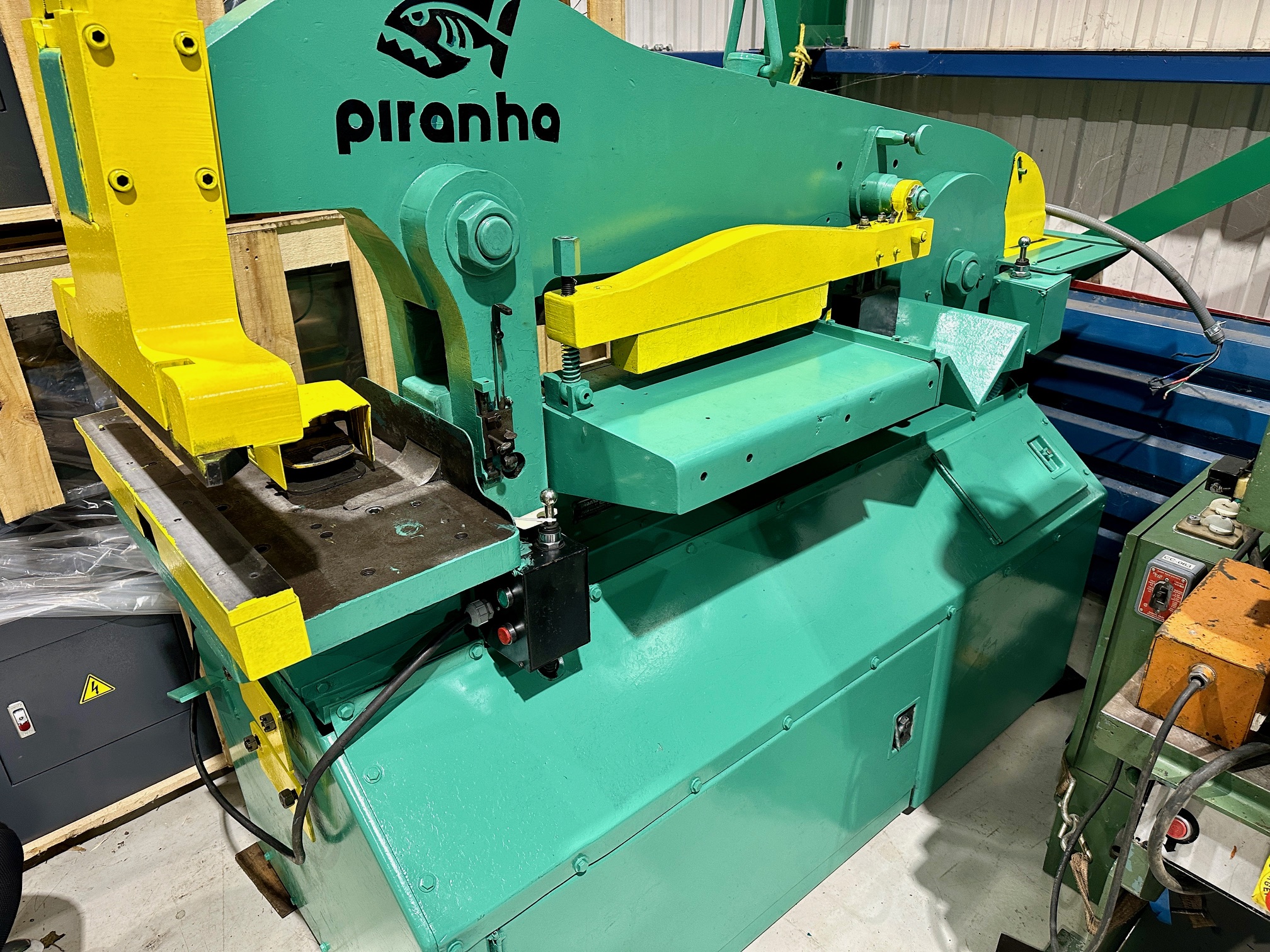 Piranha / Ironworker / Model: P-4 / SN: 706207-3 / Cap: 90 Tons