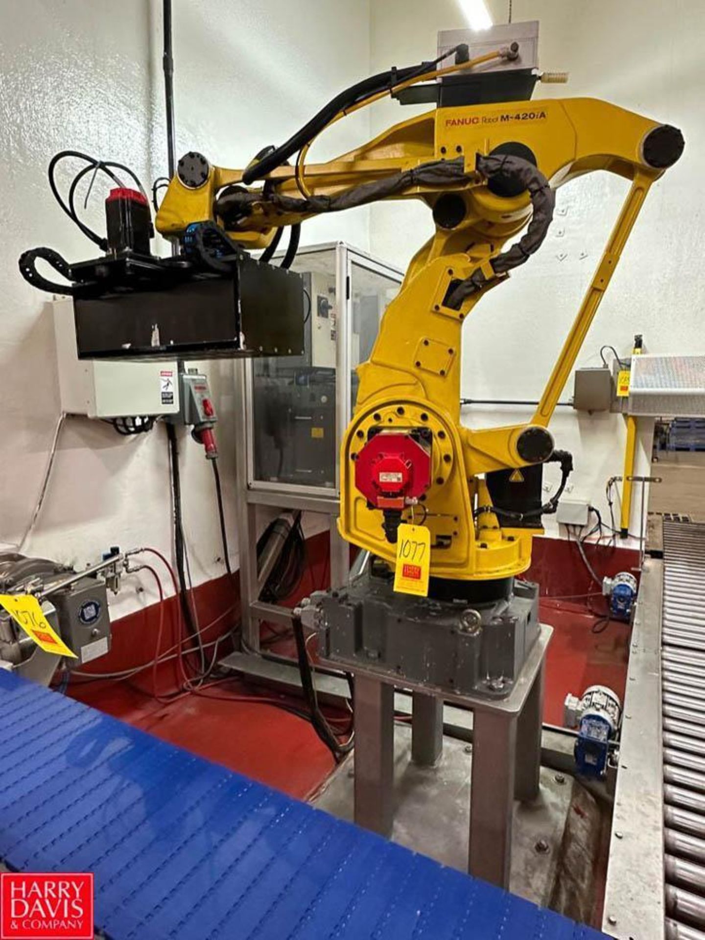 Fanuc Palletizing Robot, Model: M-420iA, S/N: R07442762 with Fanuc R ...