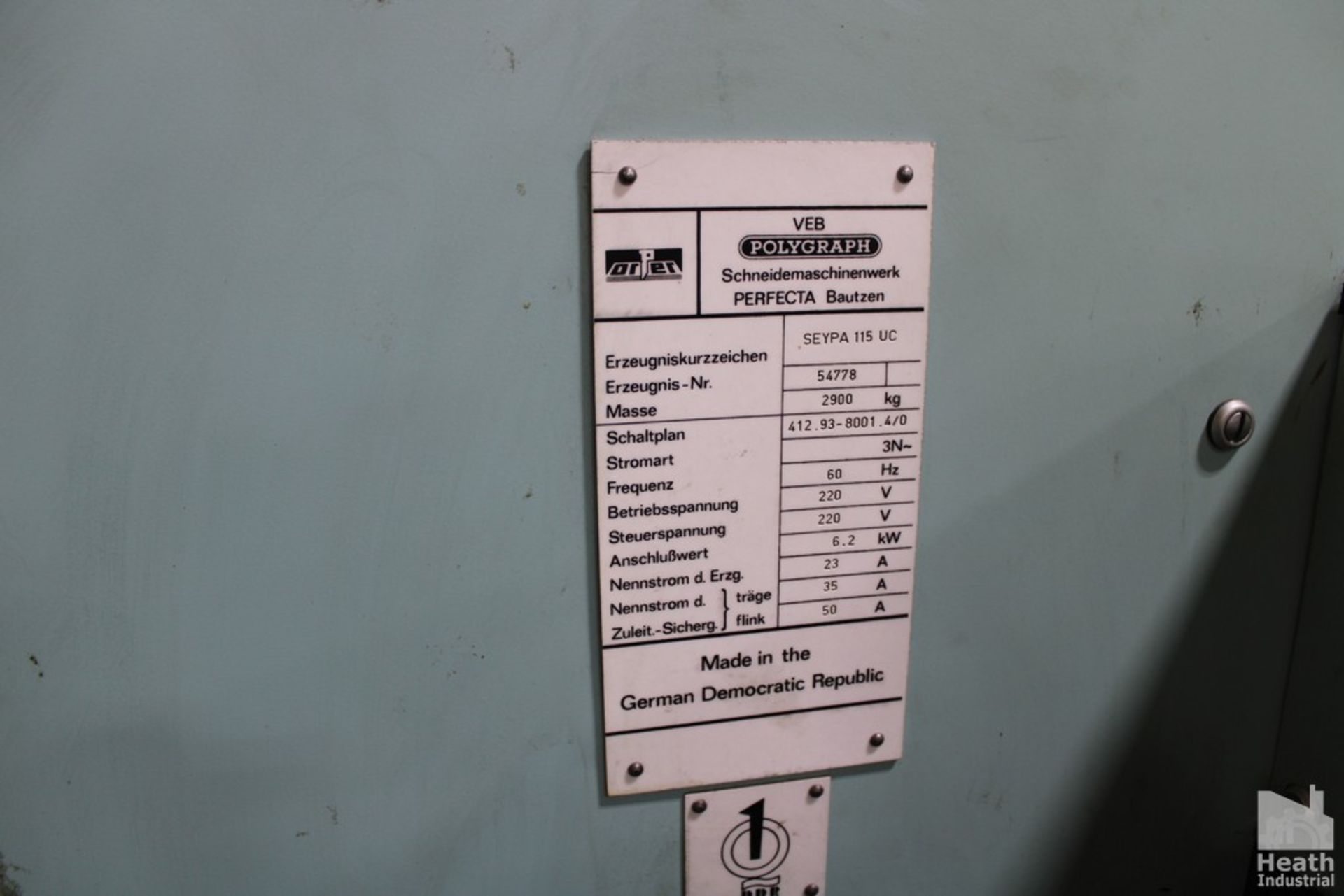 ORIGINAL PERFECTA MODEL SEYPA 115UC PAPER CUTTER S/N 54778, LEFT TABLE ...