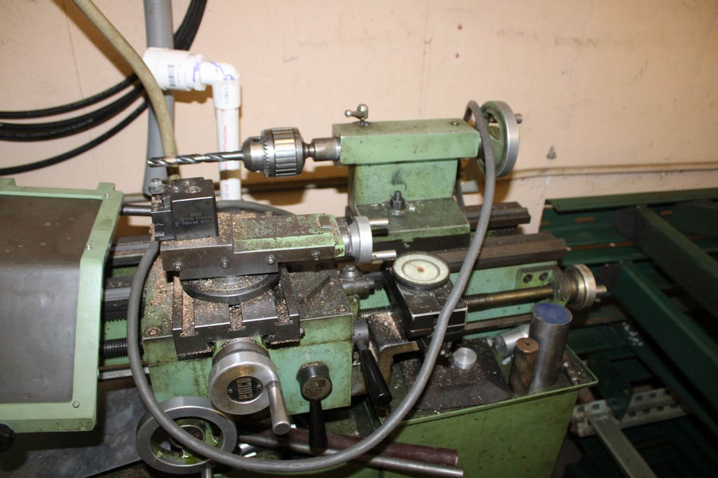 EMCO MODEL MAXIMAT V10-P LATHE S/N C4C7901095